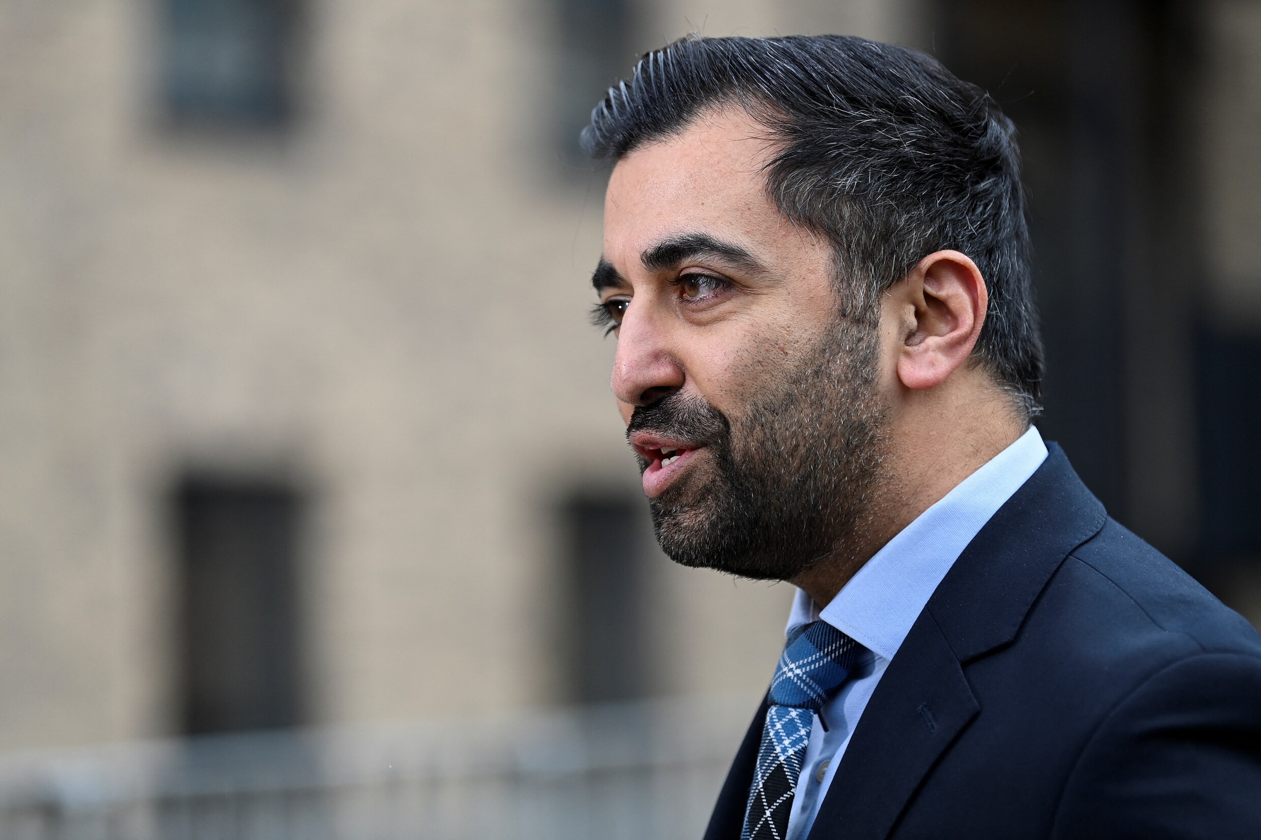 Schotse premier Humza Yousaf dient ontslag in | De Morgen