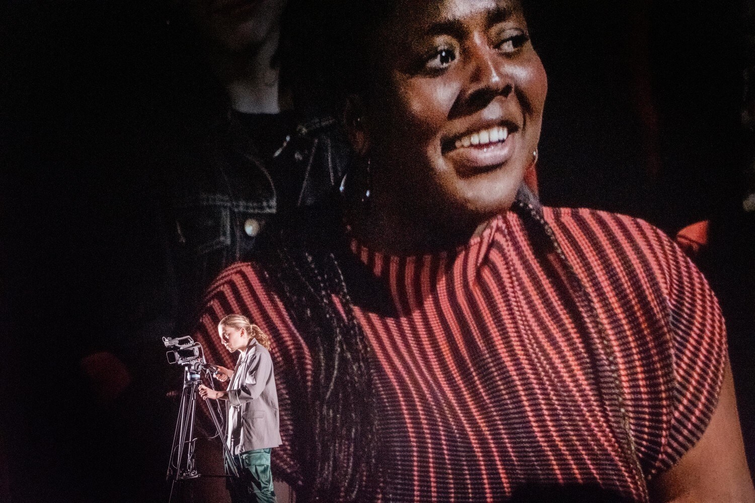 Radicaal hoopvol: het publiek wordt performer in ‘Thanks for Being Here ...