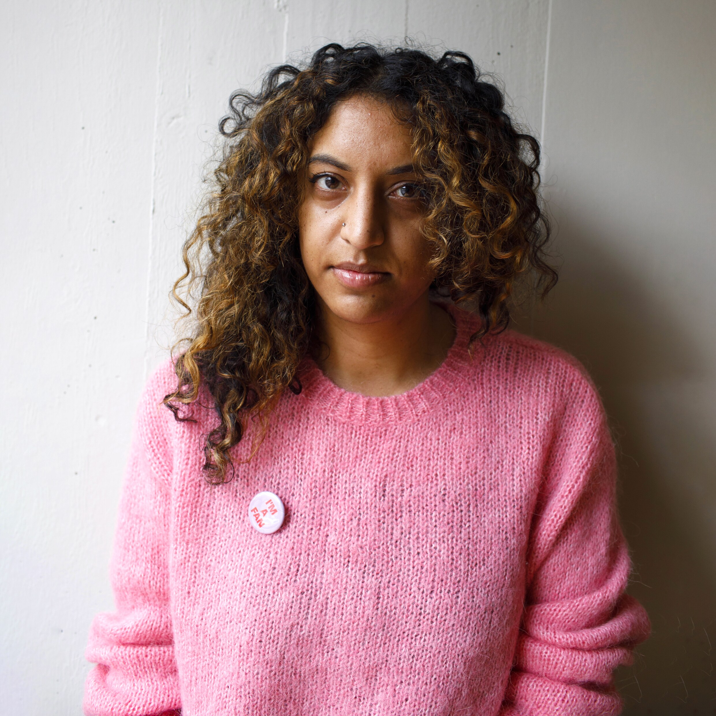 Een boek als een pletwals: in de overdonderende debuutroman van Sheena ...