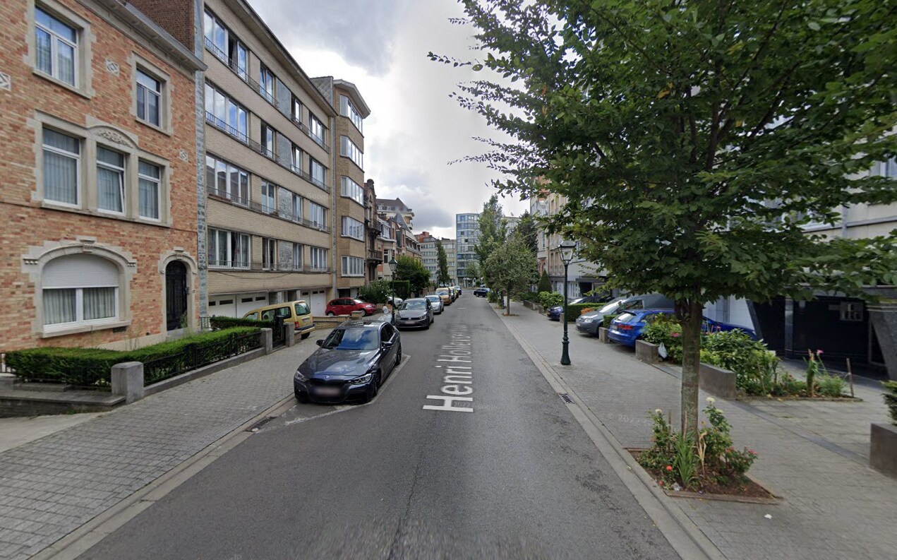 Twee personen dood aangetroffen in woning in Molenbeek, verdachte ...