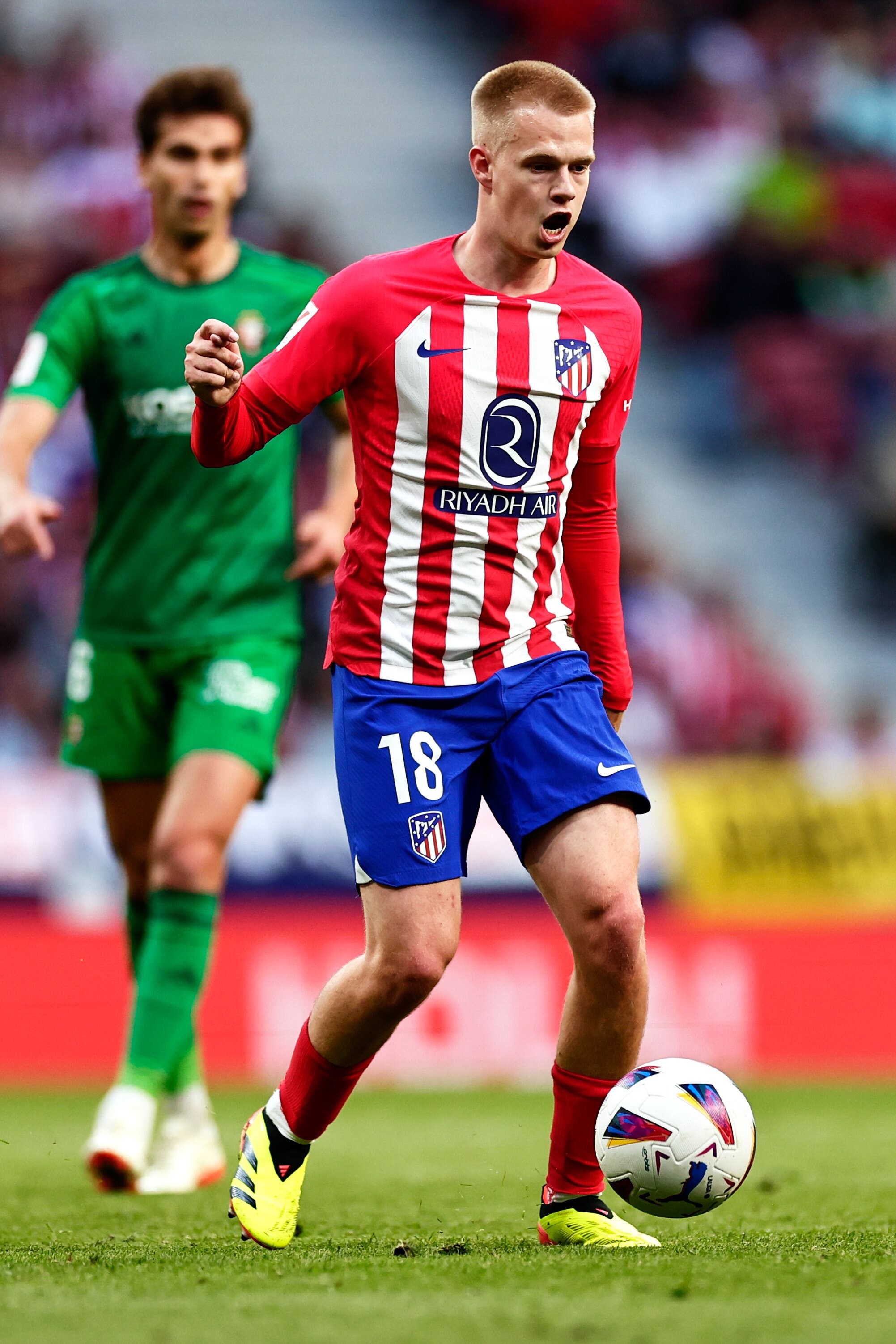 Na een moeilijk halfjaar doet Vermeeren alles om bij Simeone in de ...