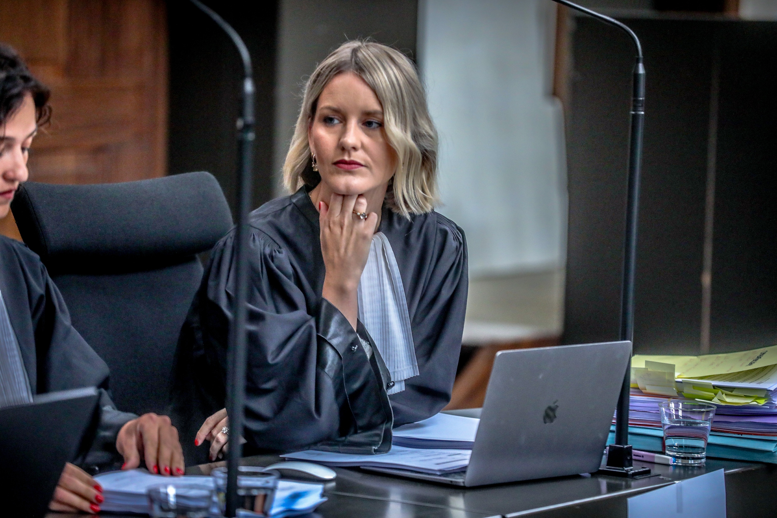 Een massale afluisteroperatie en een nepproductiehuis: hoe het federale ...