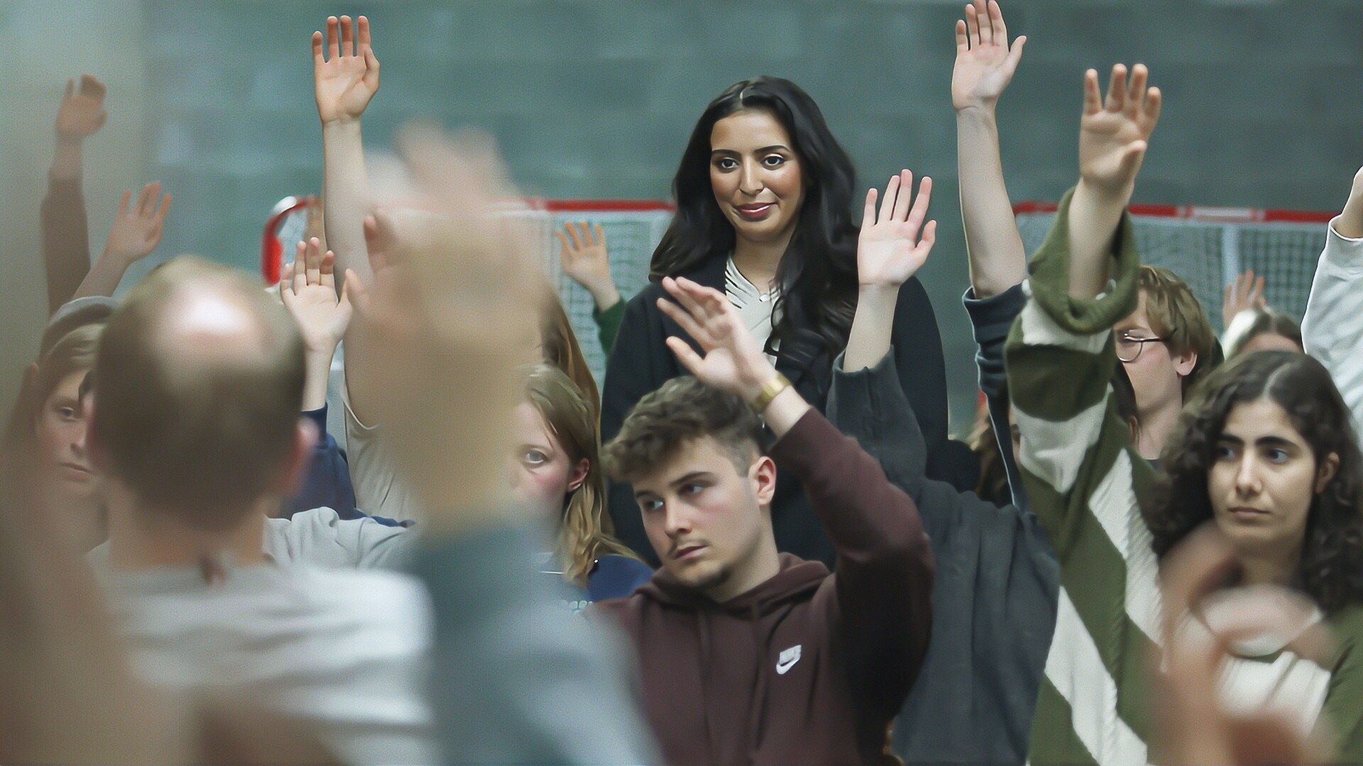 De ‘gevoeligheid’ van een hoofddoek dragen voor de klas bleek een non ...