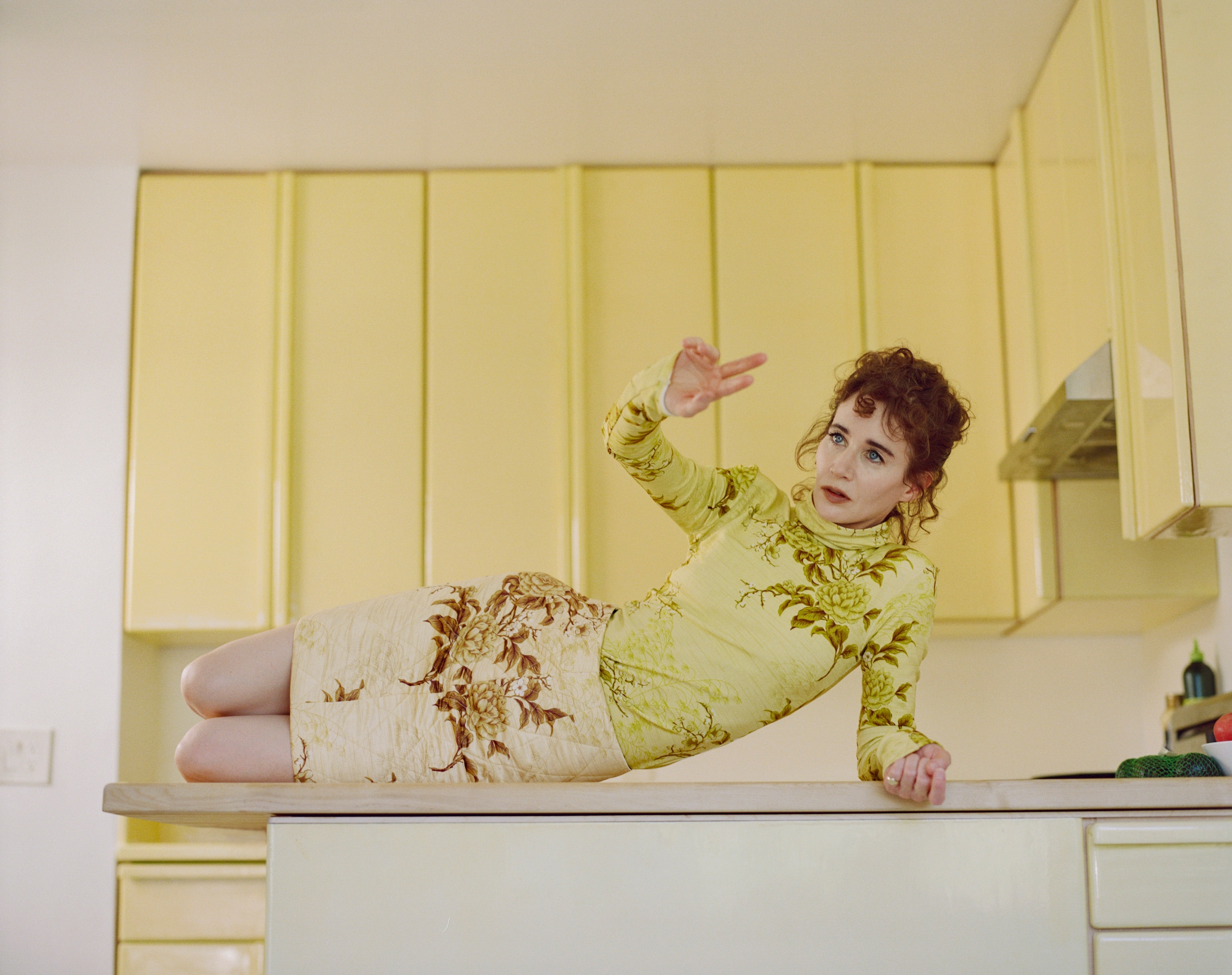 Miranda July verkent nieuwe seksualiteit in ‘All Fours’: ‘Het blijft fictie’ | De Morgen