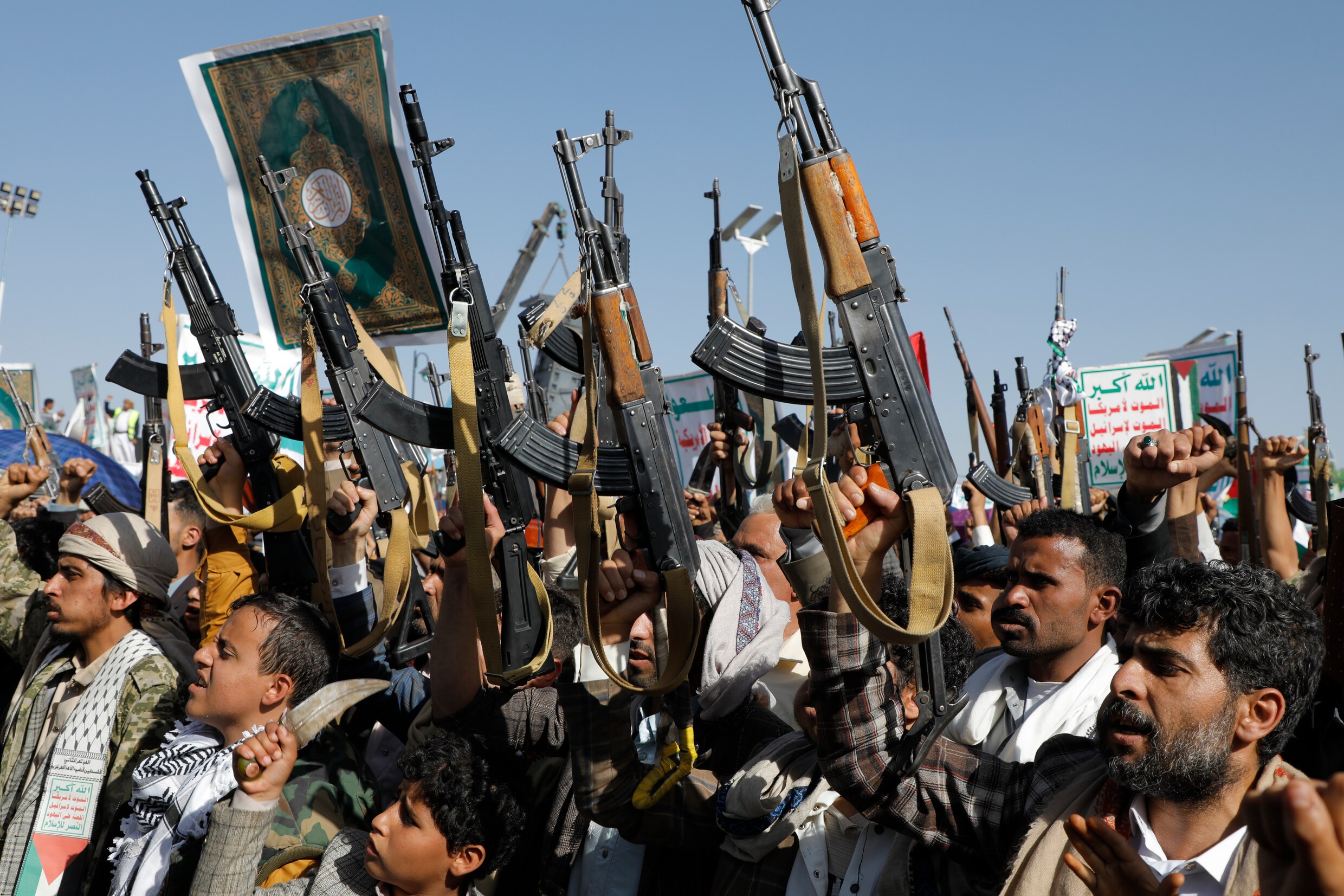 Andermaal schip beschoten voor kust van Jemen | De Morgen
