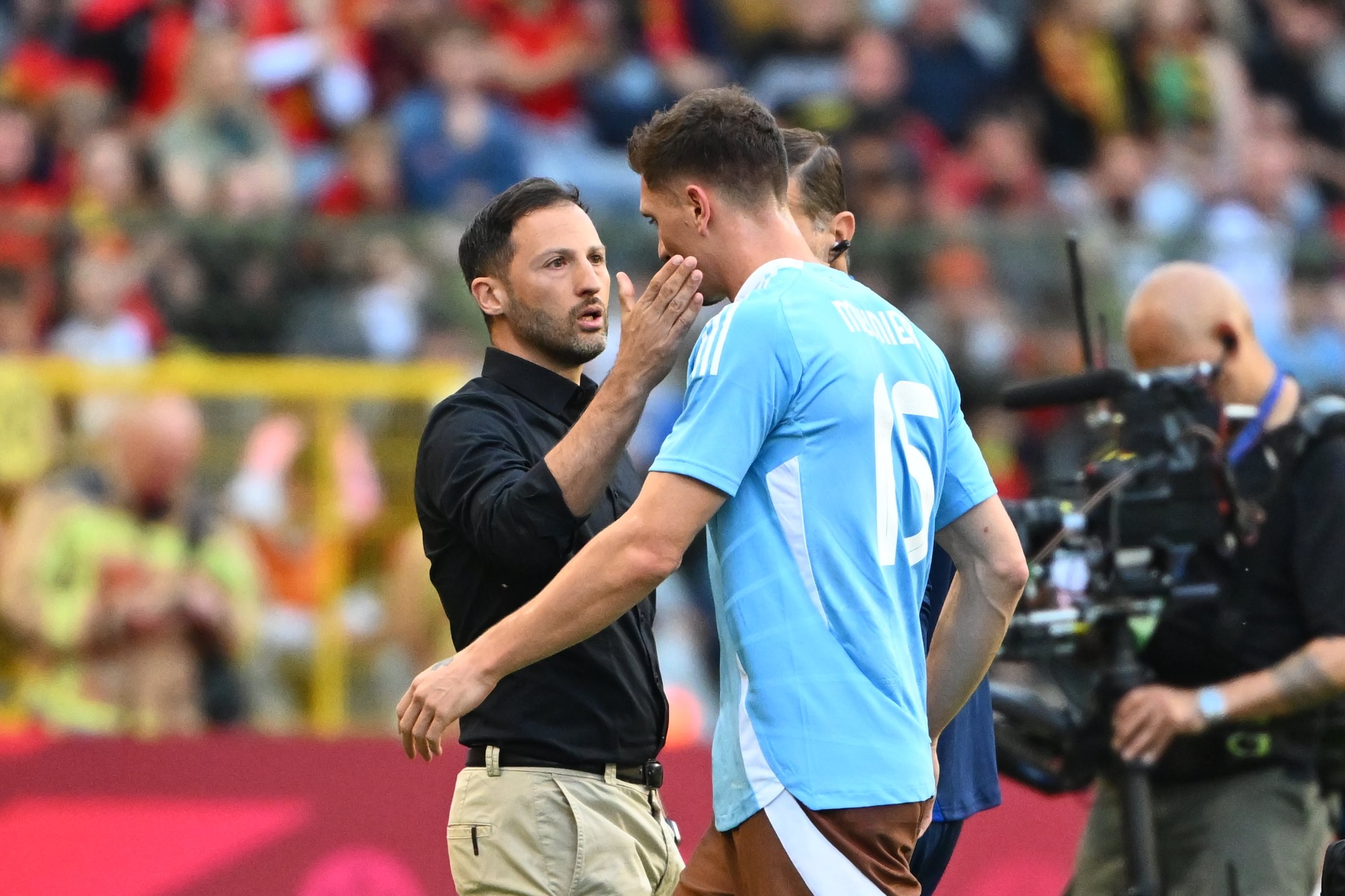 Hoewel Duivelse defensie kreunt onder de blessures: waarom bondscoach ...