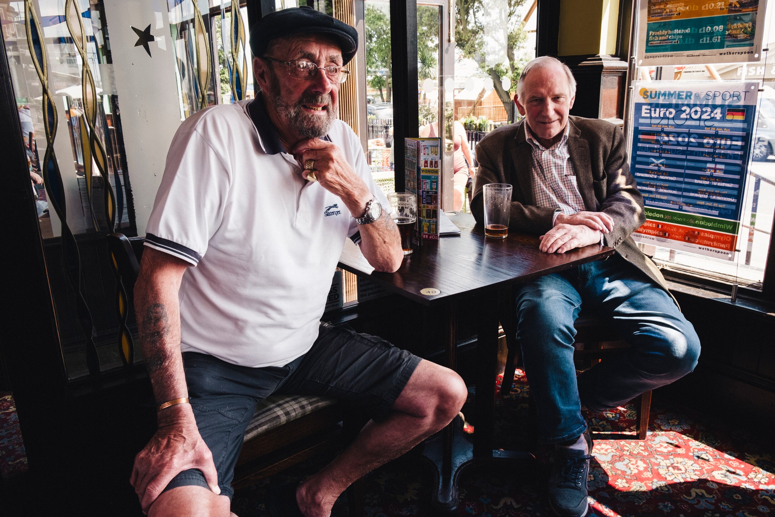 In zijn thuisbasis wordt verdeeld gereageerd op de terugkeer van Nigel ...