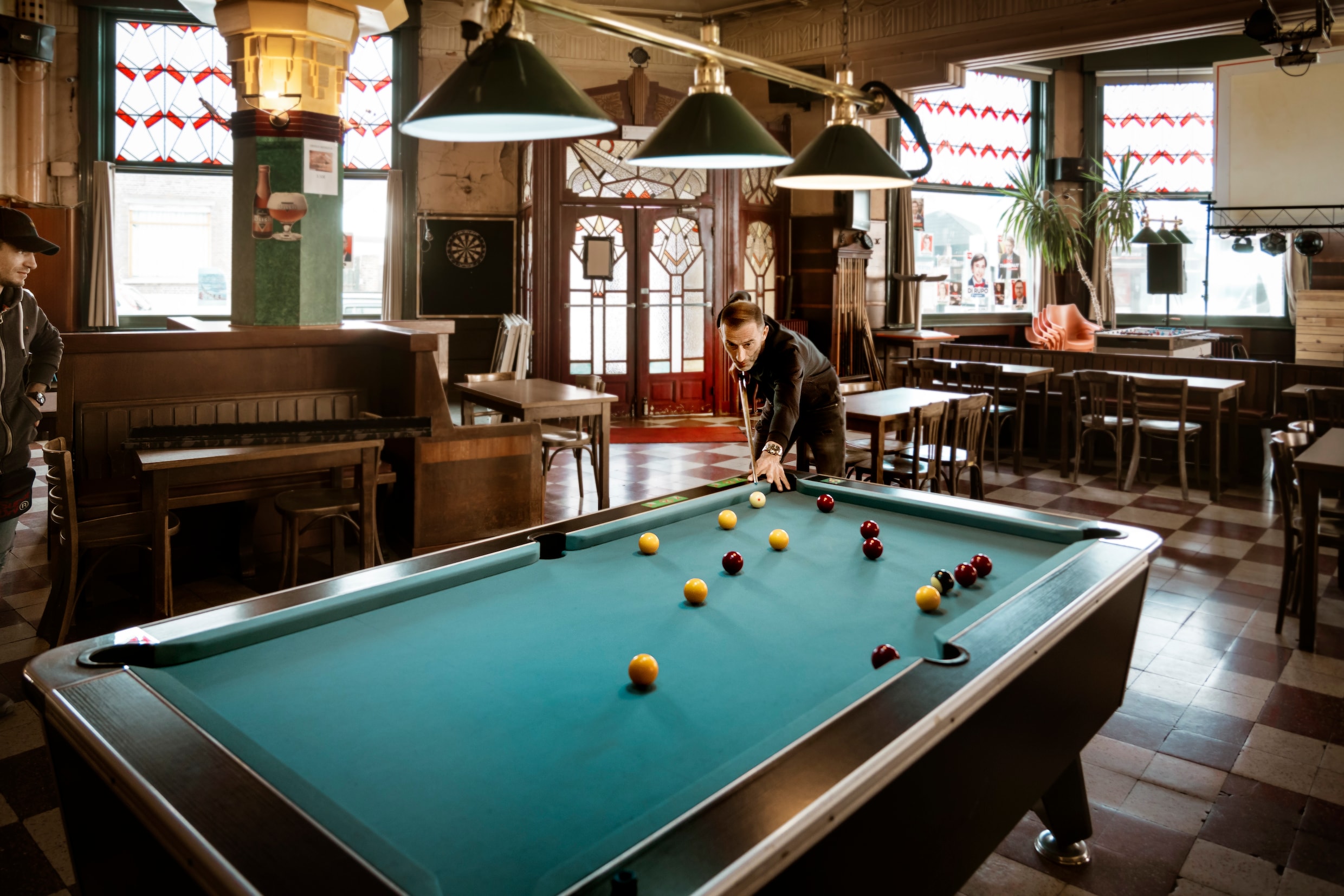 In de volkshuizen van Franstalig België: ‘Ik heb 14.000 euro moeten ...