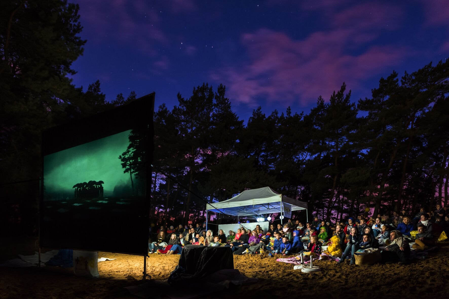 Een filmpje meepikken onder de blote hemel? Deze pop-up bioscopen maken ...