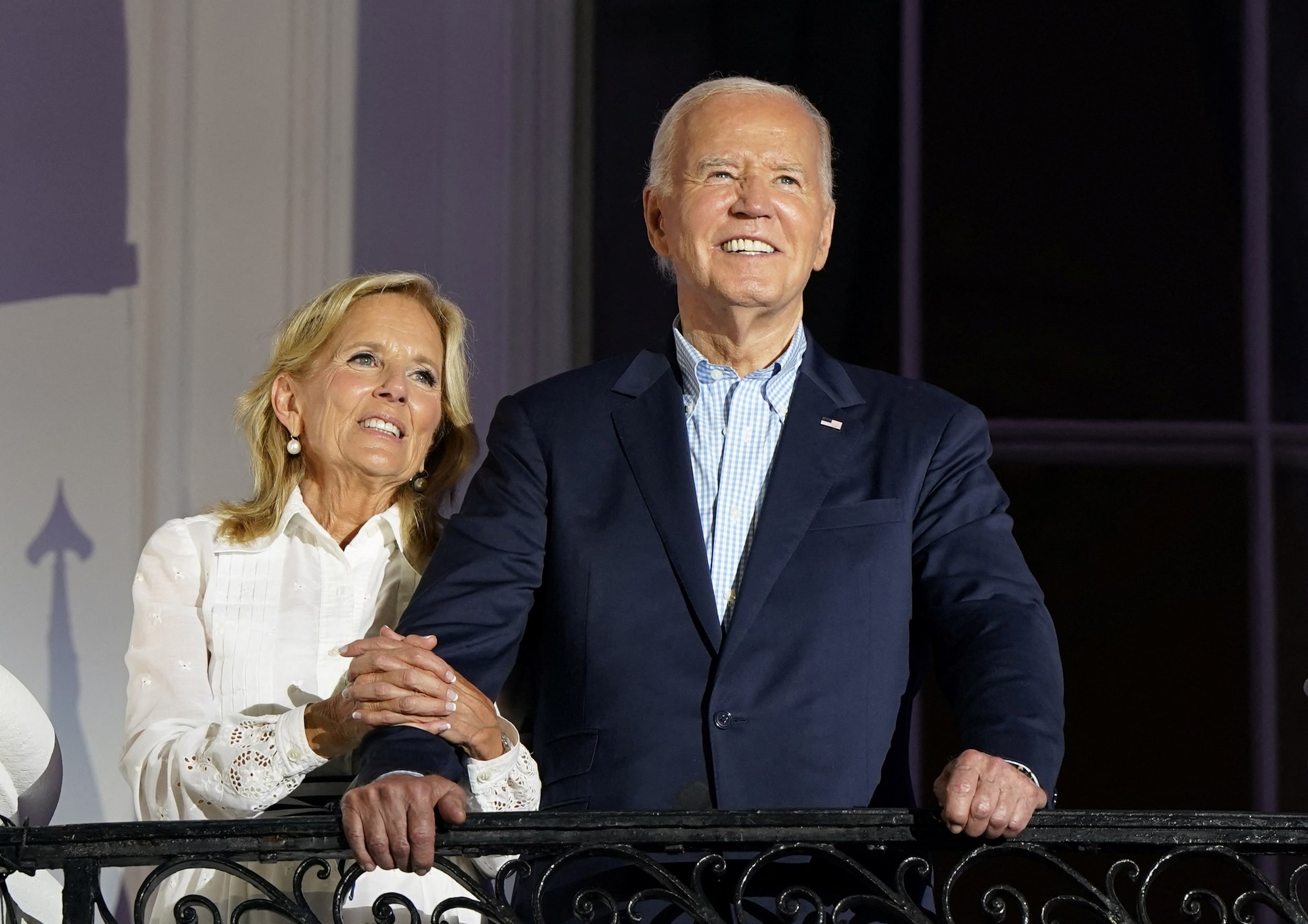 Joe Biden: ‘Ik stap uit de strijd om het presidentschap’ | De Morgen