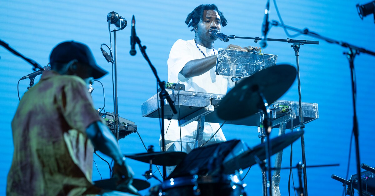 Sampha trakteerde ons op Rock Werchter op een masterclass in ...