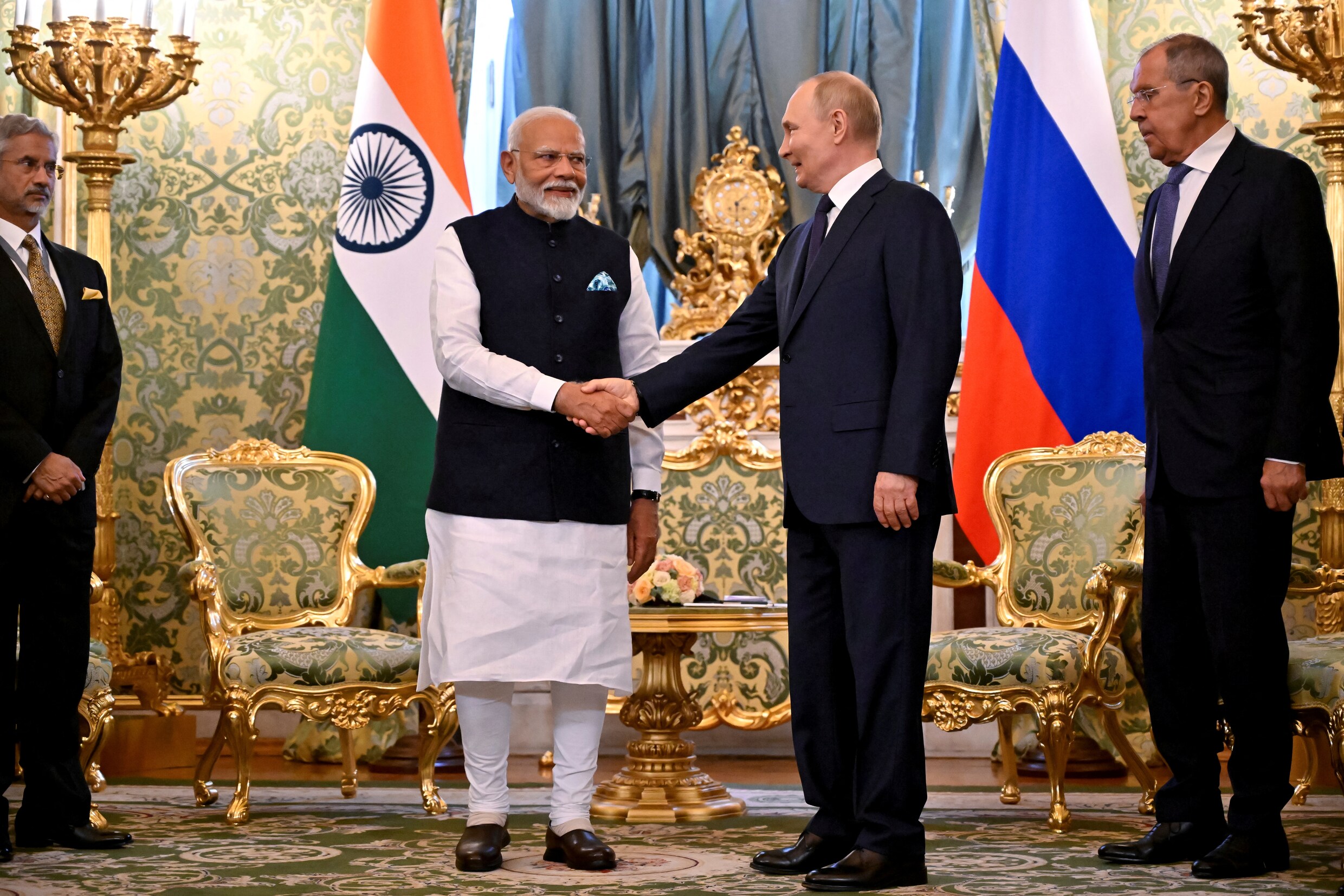 Hoe komen Indiase migranten in Rusland plots aan het front in Oekraïne ...