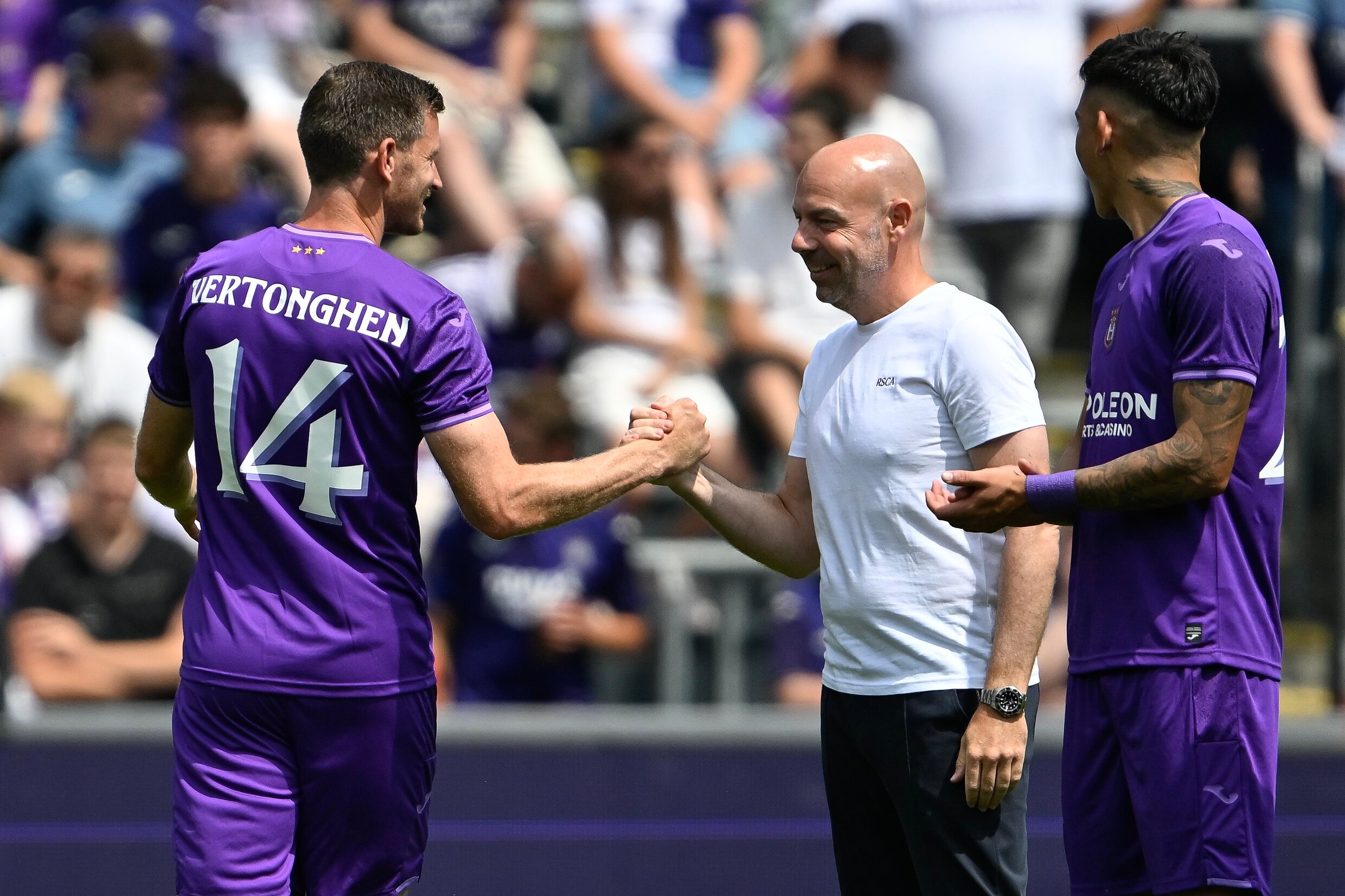 Anderlecht-coach Riemer: ‘Ik schaam me dood dat ik Dreyer en Dolberg ...
