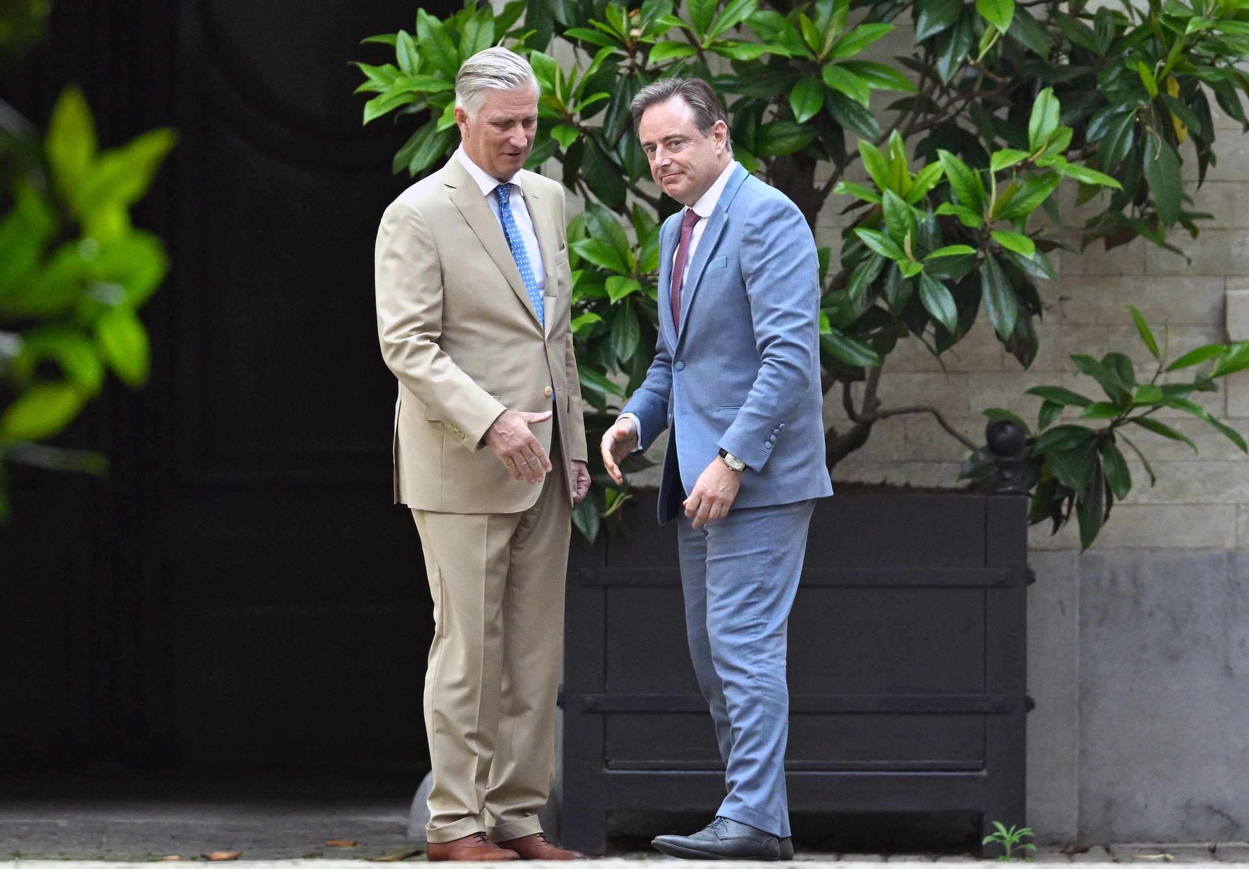 Ook derde supernota van De Wever volstaat (nog) niet, zondag nieuwe poging | De Morgen