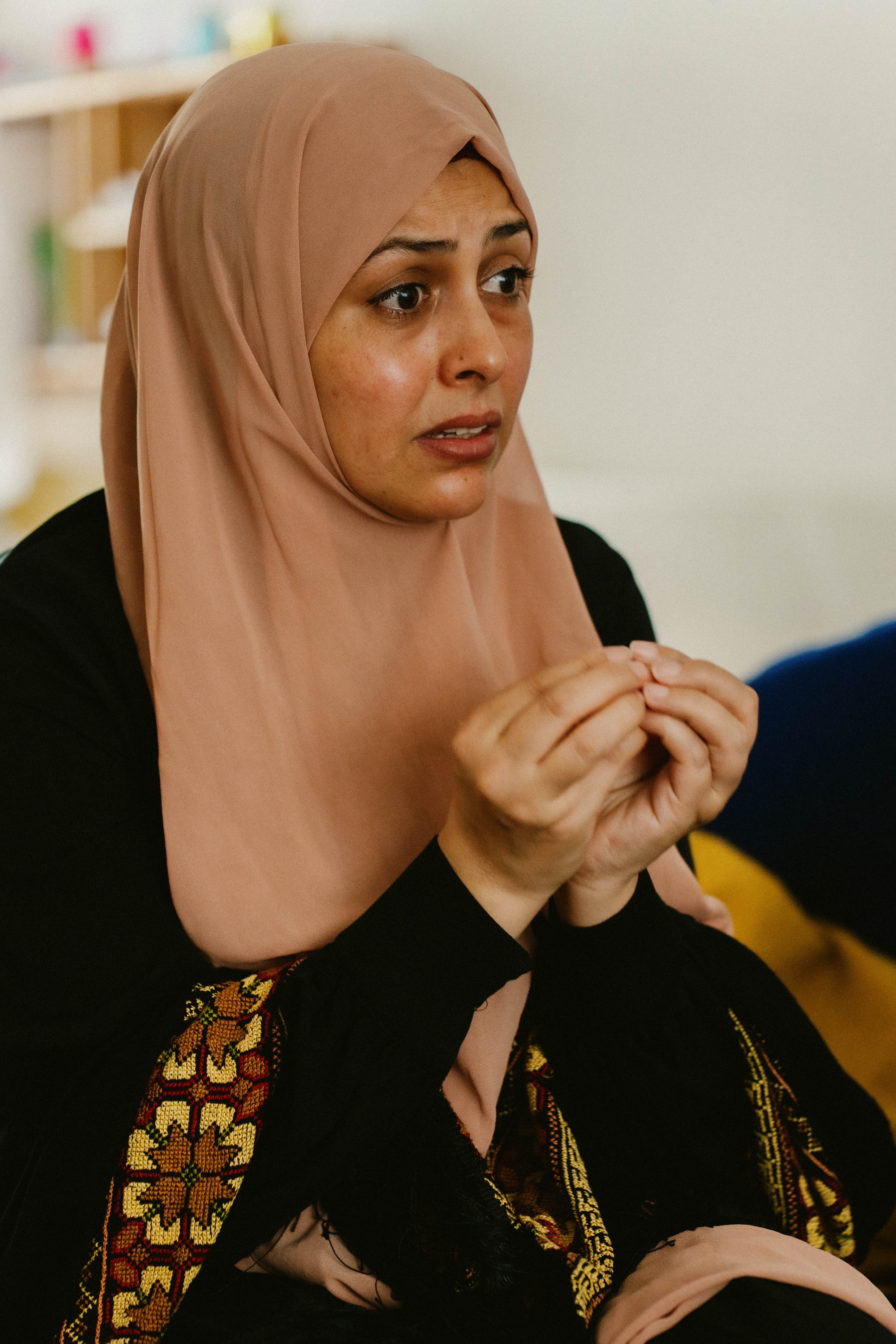 ‘Een tankgranaat kwam via het raam haar ziekenhuiskamer binnen. Het is waanzinnig dat een kind ...