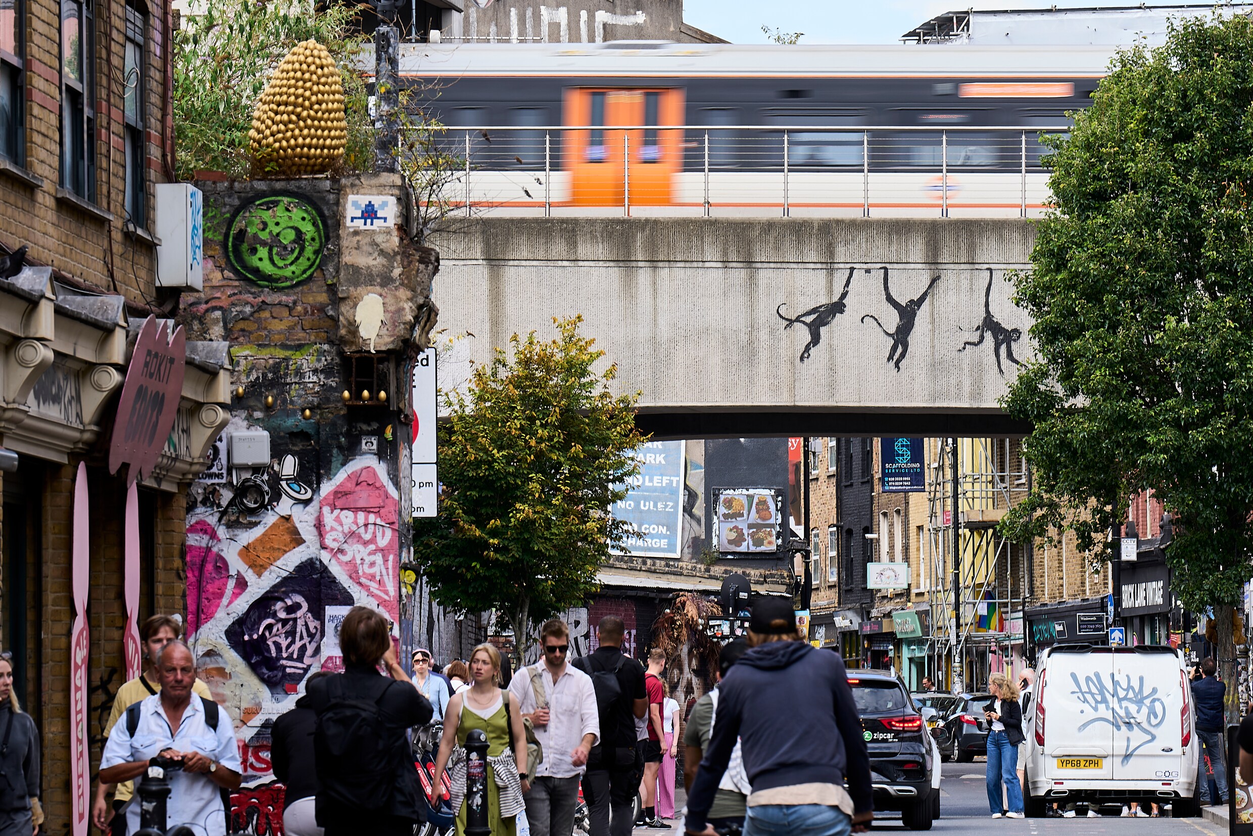 Nu al zevende kunstwerk onthuld: terwijl Banksy Londen opvrolijkt met ...
