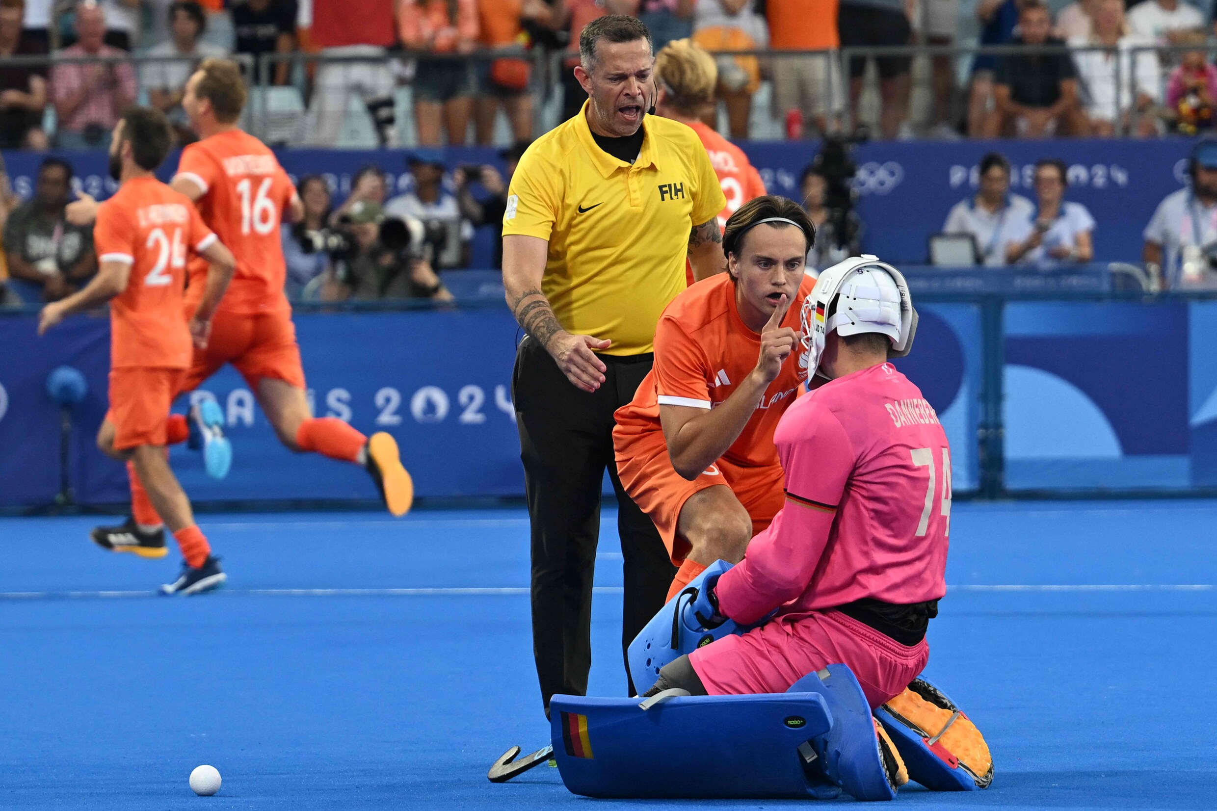 ‘Meest onrespectvolle ooit’: hockeygoud Oranje eindigt in opstootje na ...