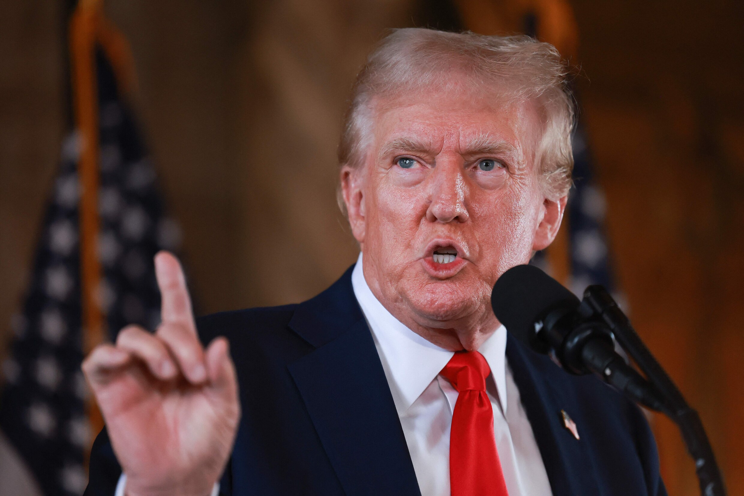 Live Inlichtingendienst Informeert Trump Van Doodsbedreigingen Uit