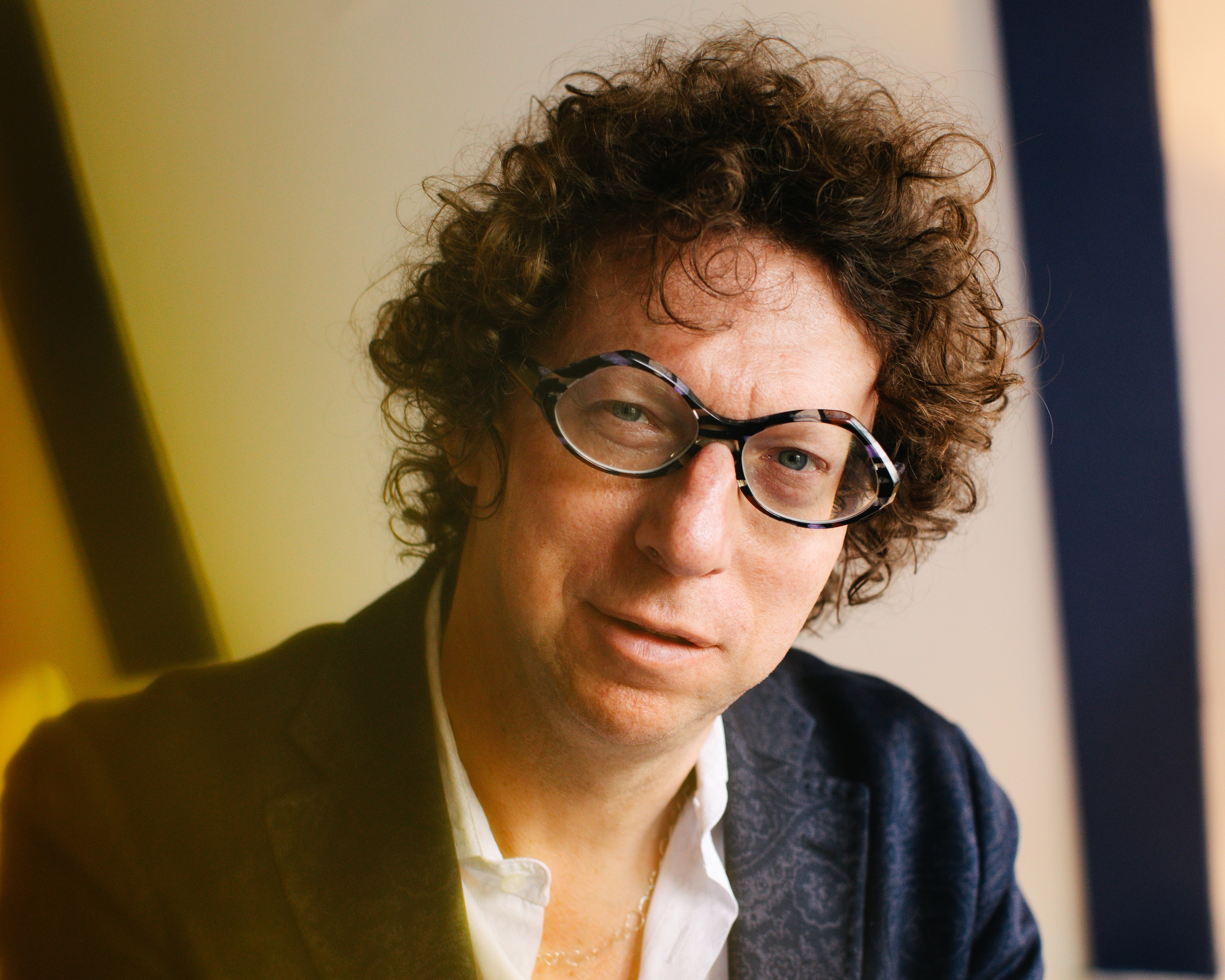 Arnon Grunberg stopt na 25 jaar als ‘Humo’-columnist vanwege ‘revisionistische’ Brusselmans ...