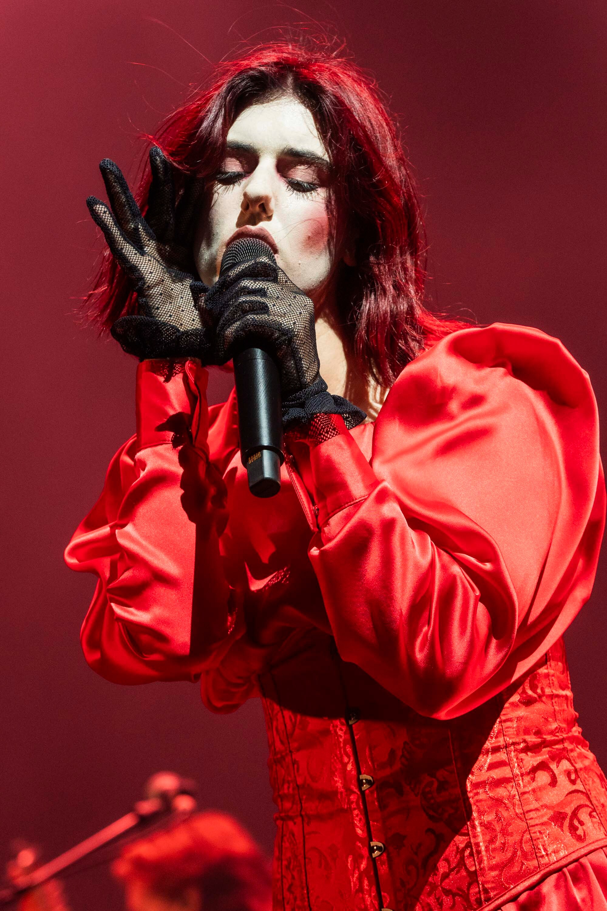 Sylvie Kreusch sneed op Pukkelpop haar discipelen vakkundig de adem af ★★★★☆ | De Morgen