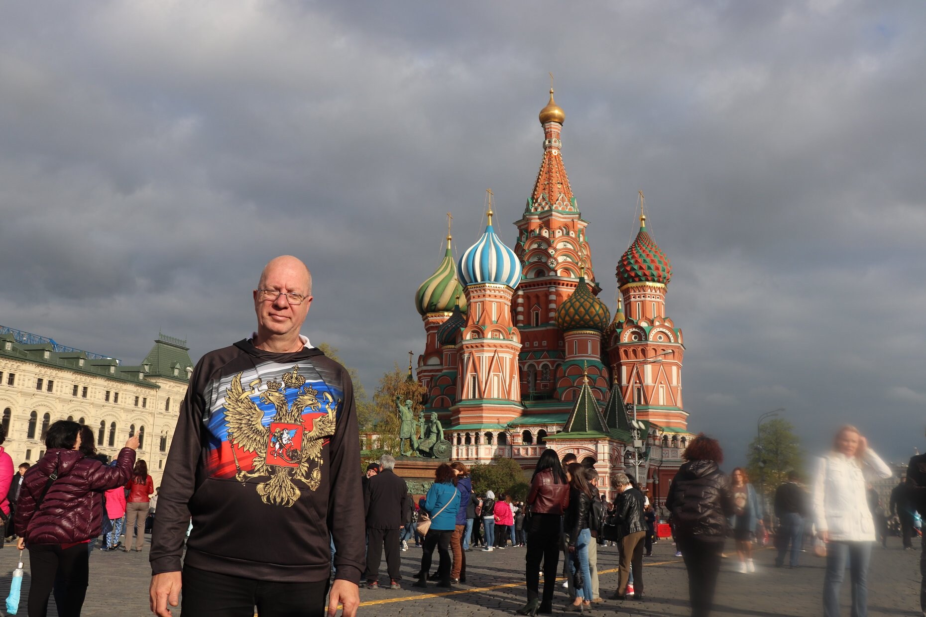 ‘Niet links of rechts, maar extreemrechts’: Poetin en zijn fascistische ...