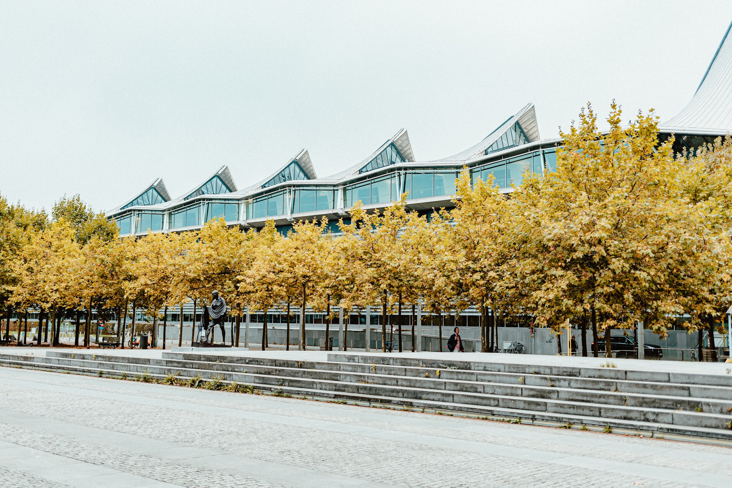 Koster en priesters vrijgelaten, onderzoek naar mogelijke moord en ...
