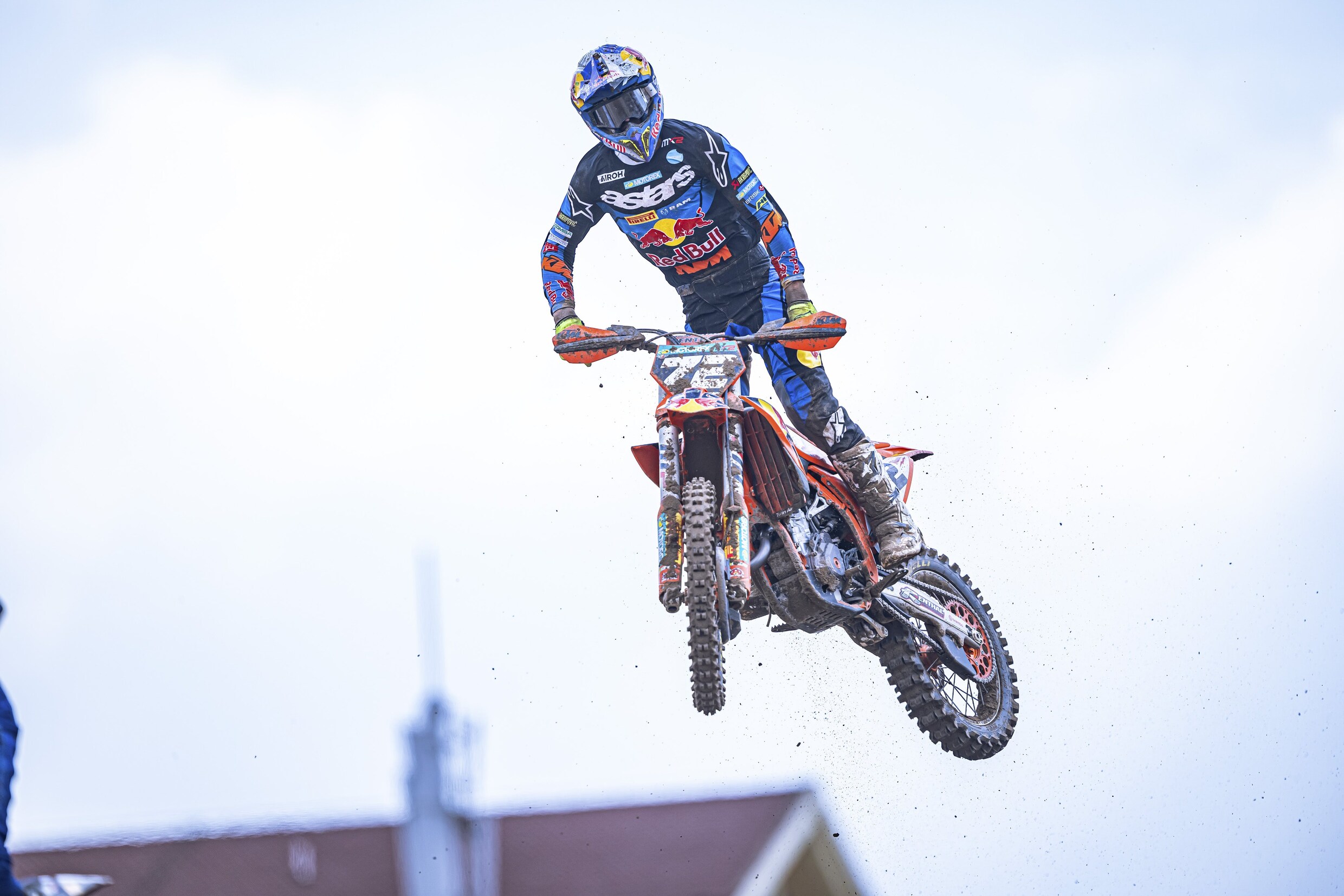 Everts doorstond bange uren in China: ‘Ik had geen gevoel en lag onder ...