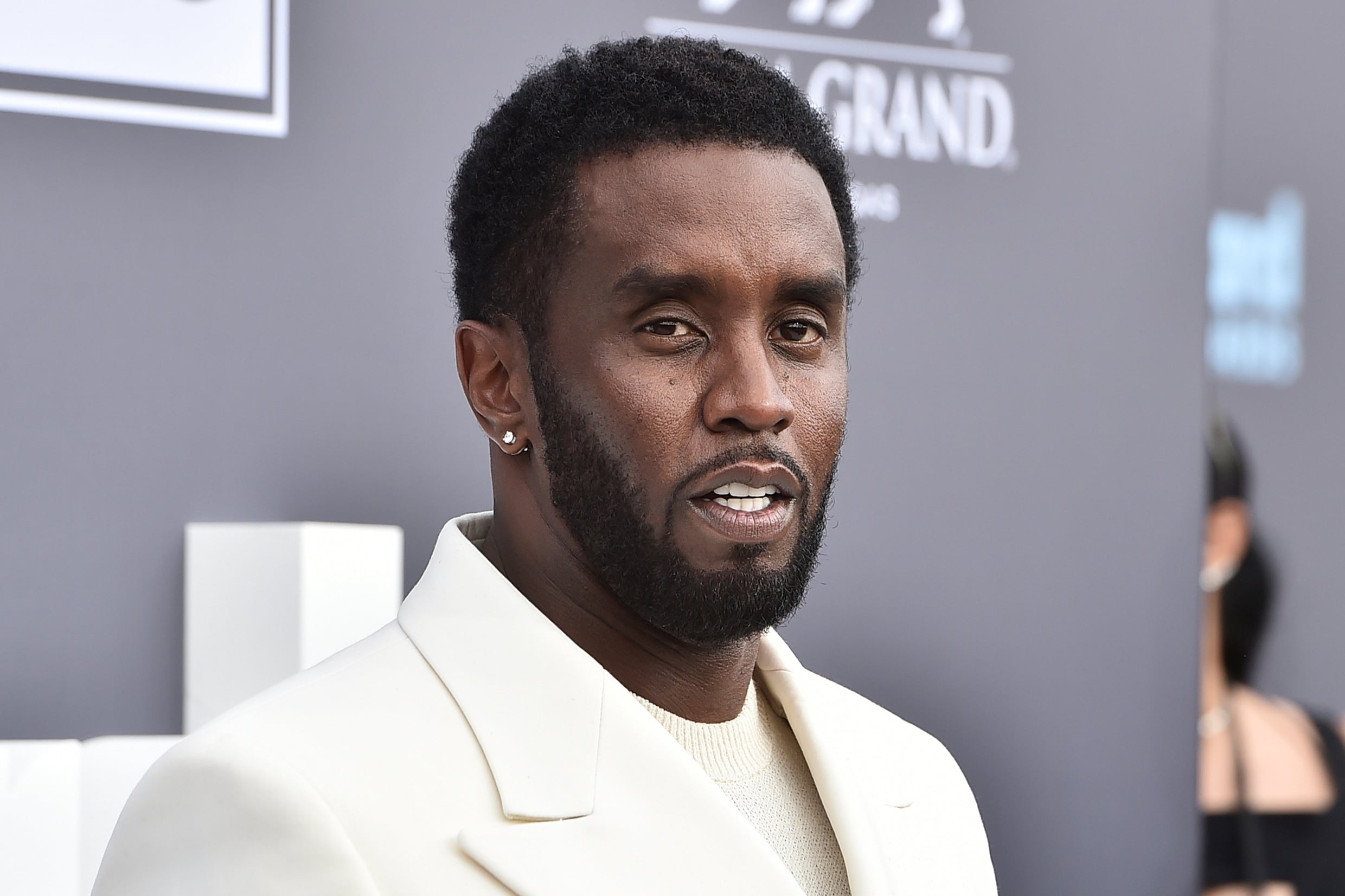 Amerikaanse rapper Sean ‘Diddy’ Combs gearresteerd in New York vanwege ...