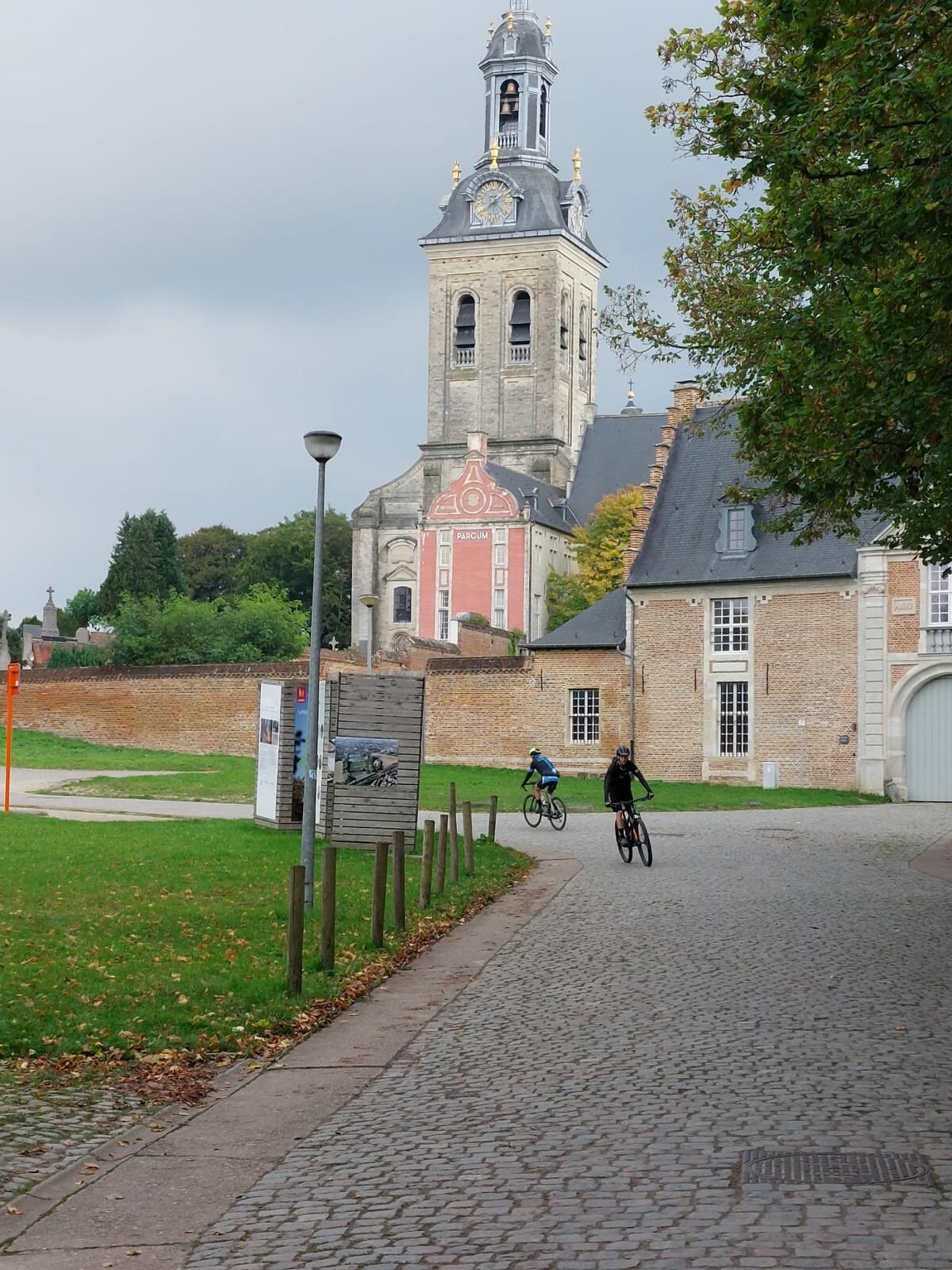 Verboden te fietsen, tenzij je meedoet aan het WK gravel | De Morgen