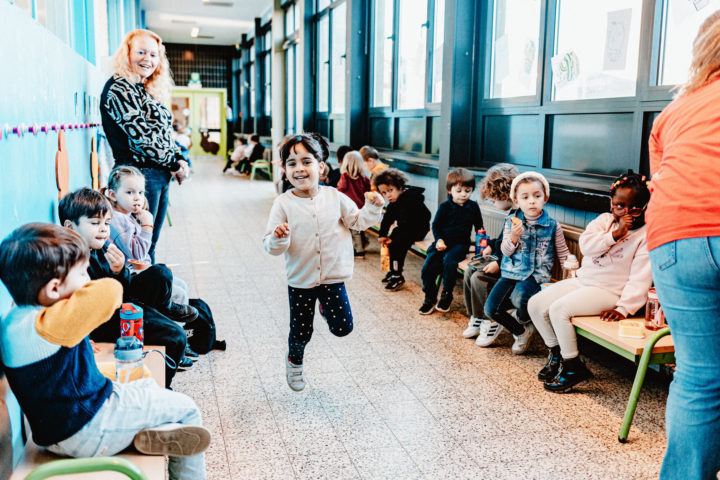 ‘We modderen maar wat aan. Er is een totaal andere manier van onderwijs ...