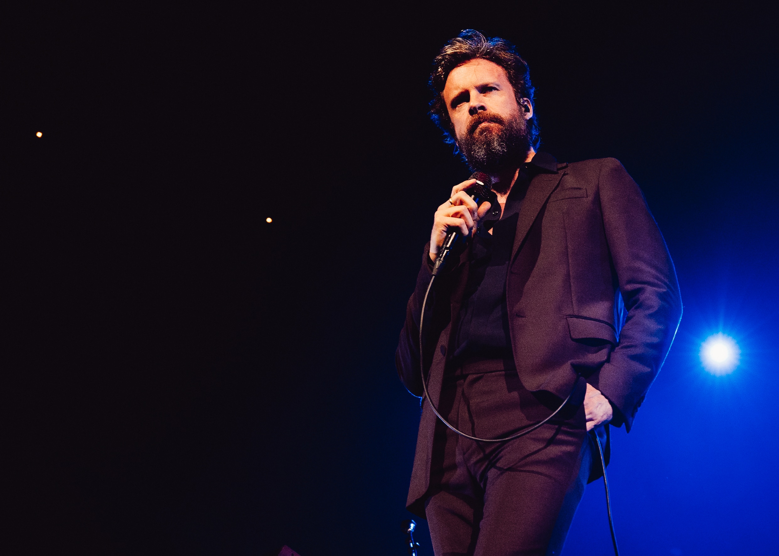 Father John Misty: ‘Ik was het beu om overal ter wereld mijn gezicht te ...