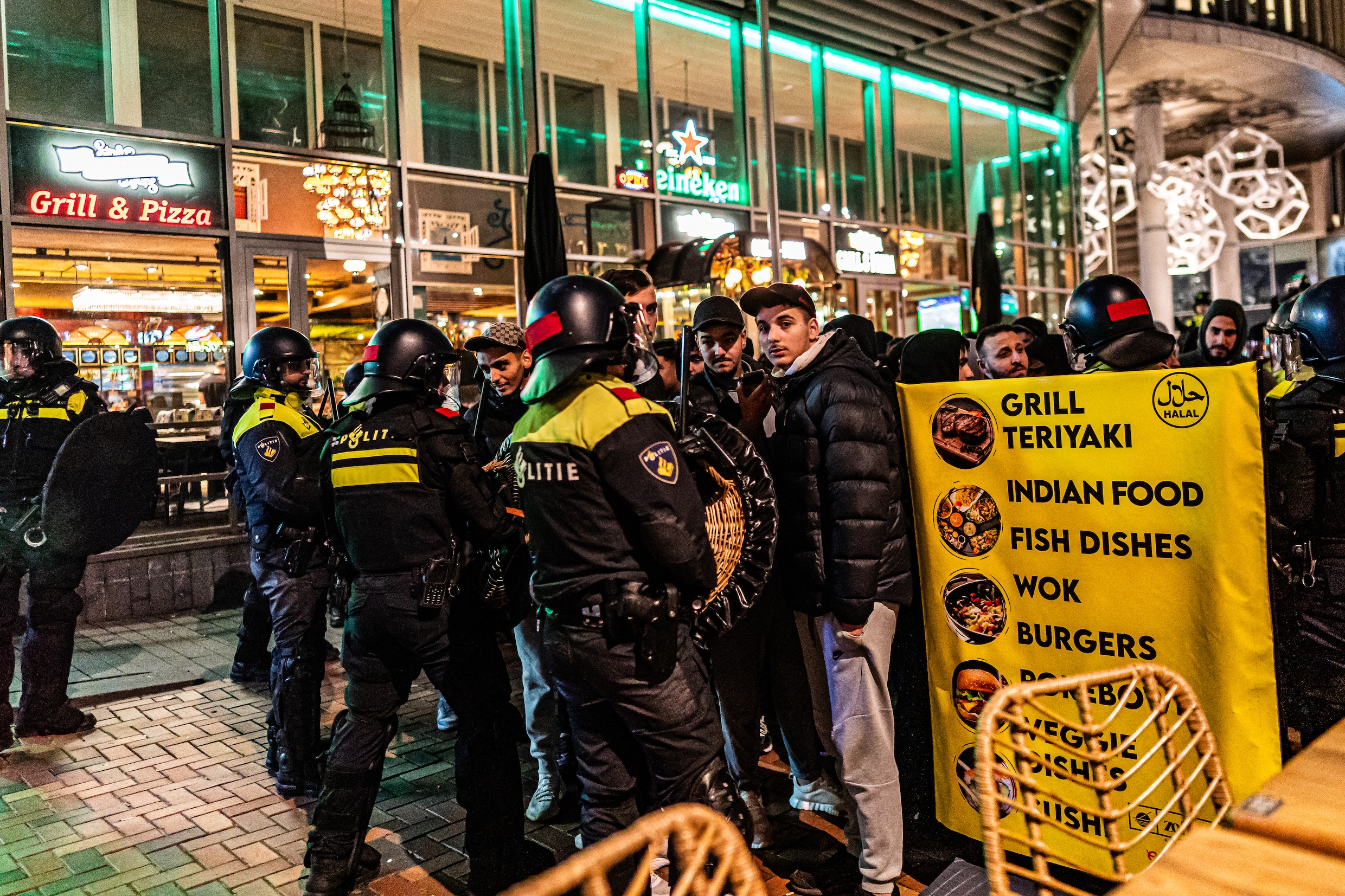 30 Israëlische supporters gewond na ‘gitzwarte nacht’: dit is wat we nu ...