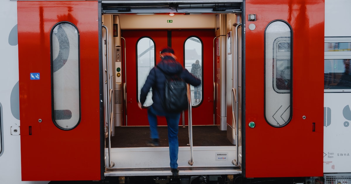 Duurdere treintickets en hogere tarieven op openbaar vervoer Brussel en Wallonië: dit verandert ...