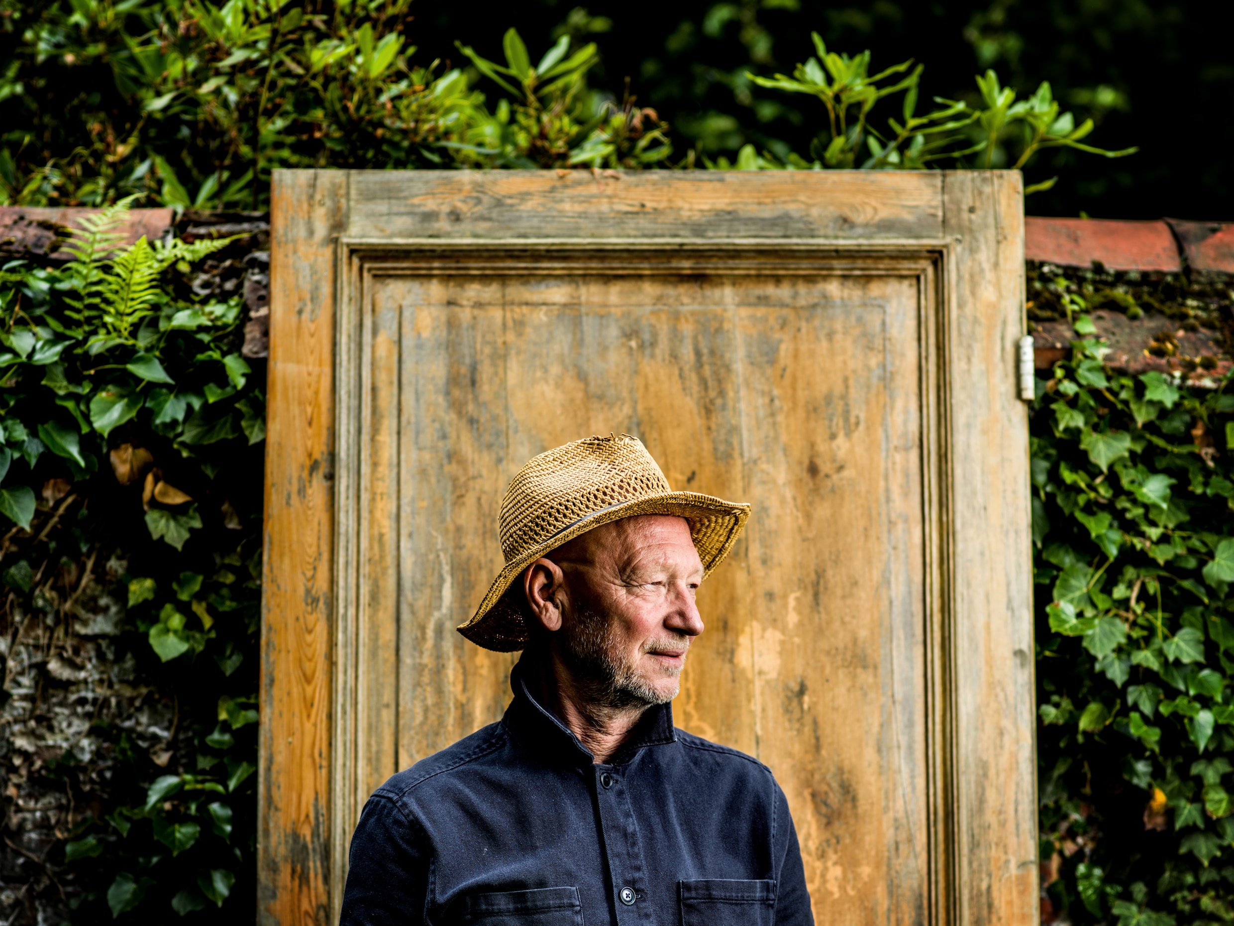 Theatermaker Luk Perceval: ‘De situatie thuis was zo schrijnend dat ik ...