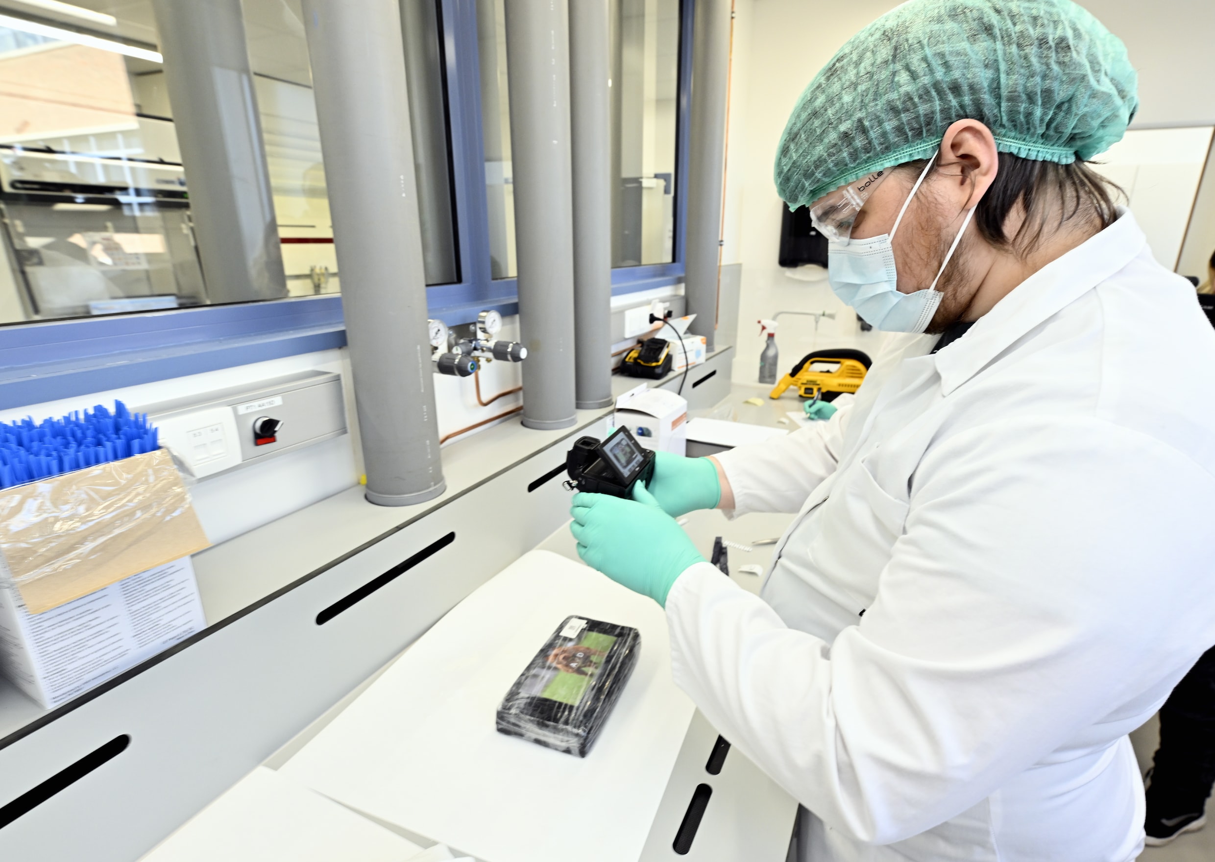 Enorme achterstand bij onderzoeken naar vuurwapens bij NICC: ‘Het is ...