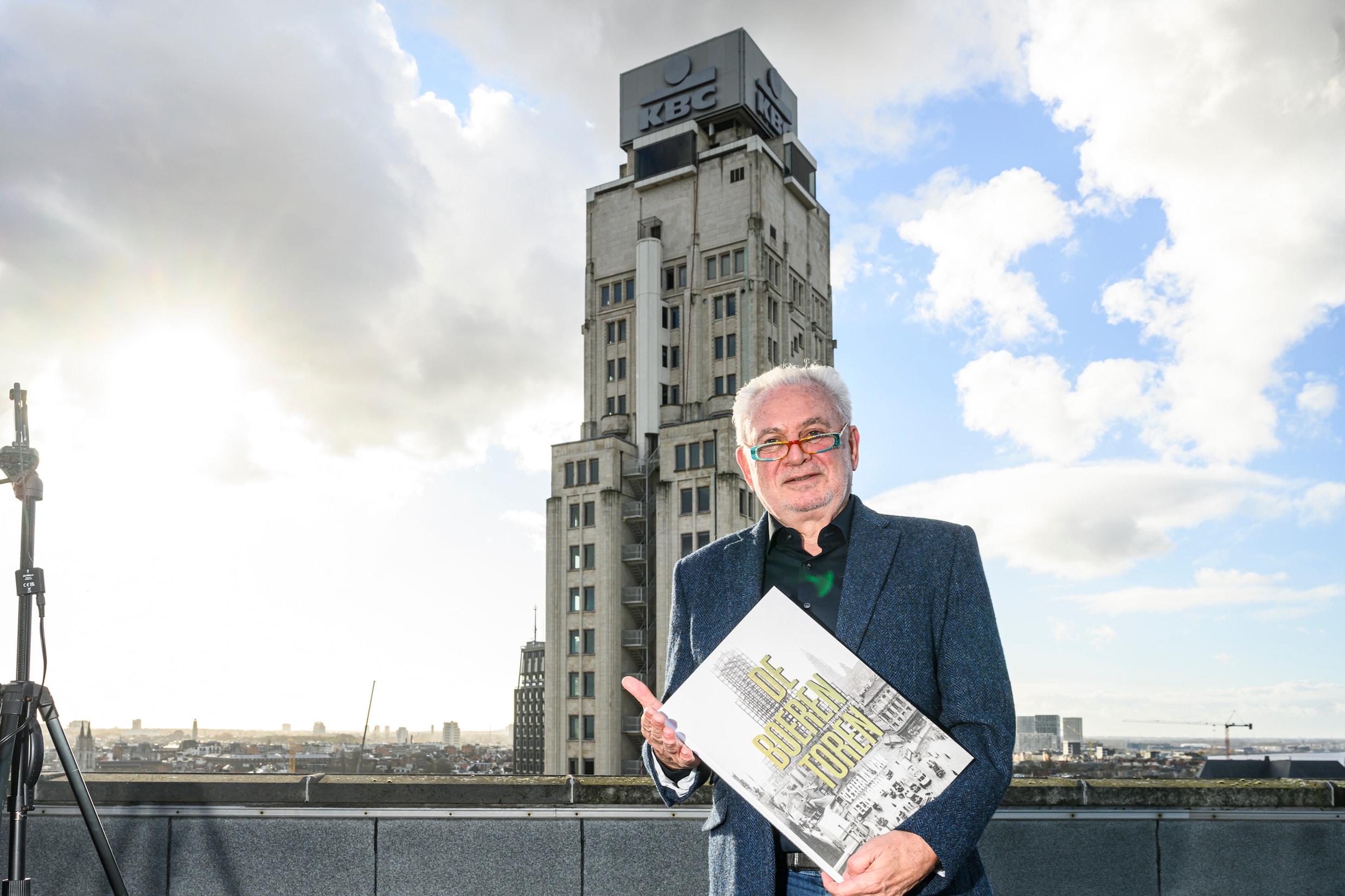 Katoen Natie-baas Fernand Huts wil Antwerpse Boerentoren tijdelijk ...
