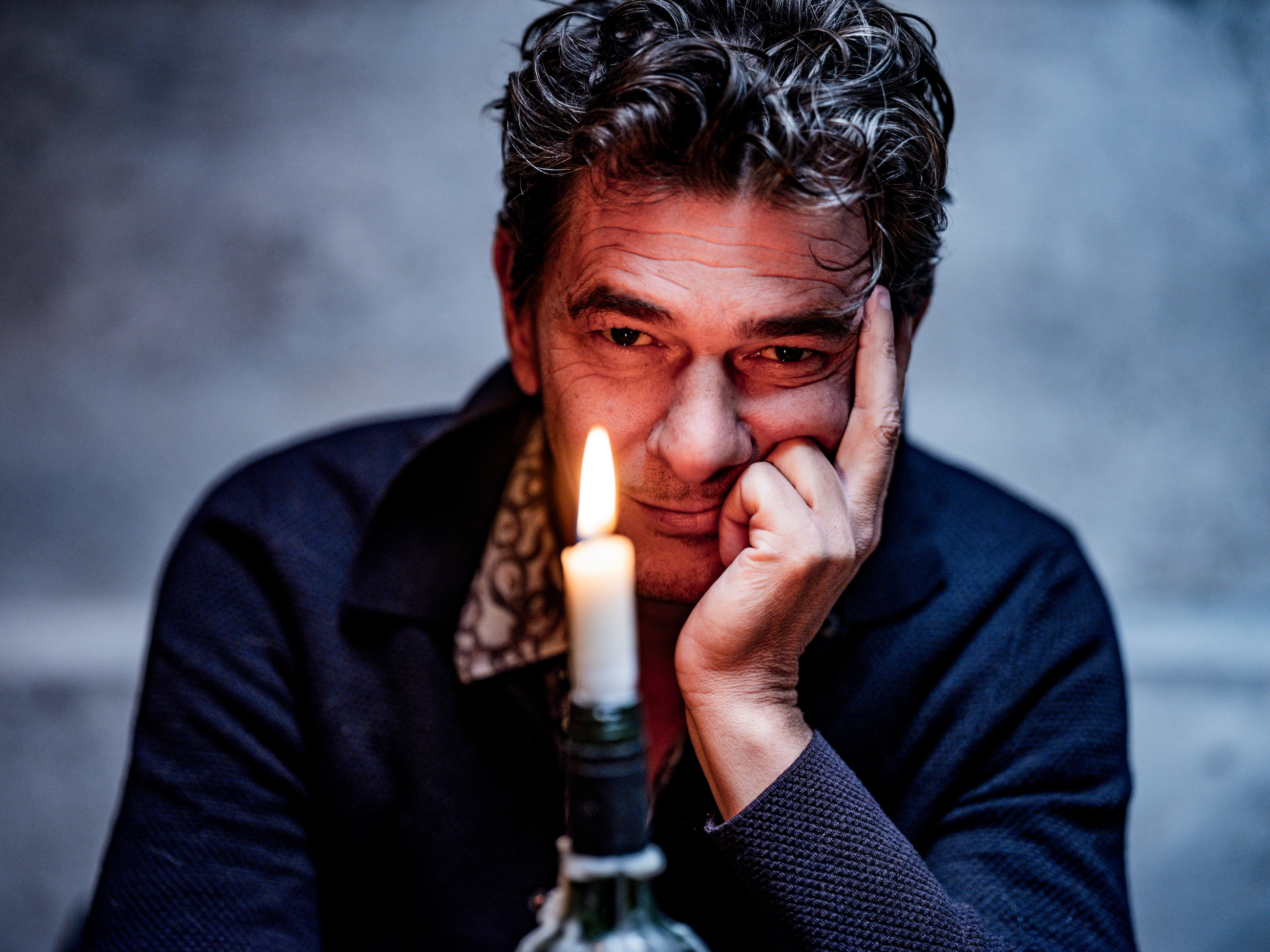 ‘De rijkswacht is bij ons thuis dikwijls iedereen met een matrak komen ...