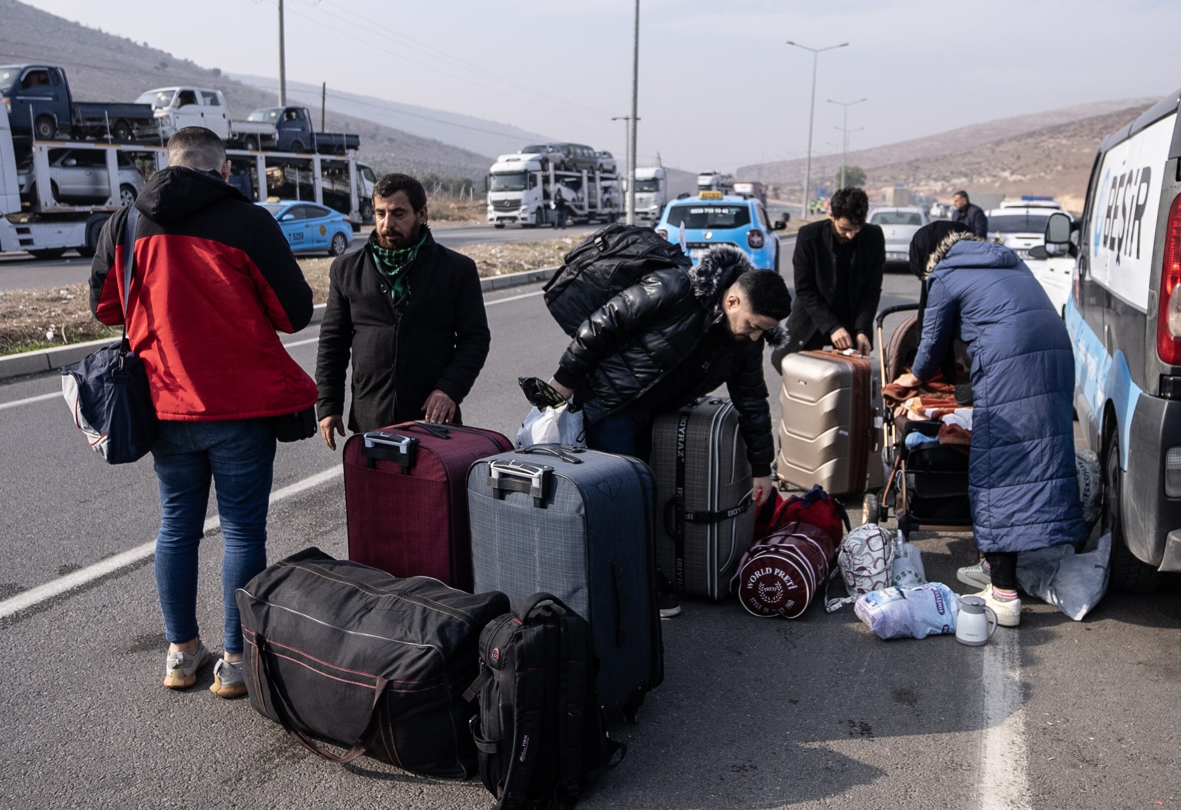 Live - Wereldvoedselprogramma meldt Israëlische aanval op konvooi in ...