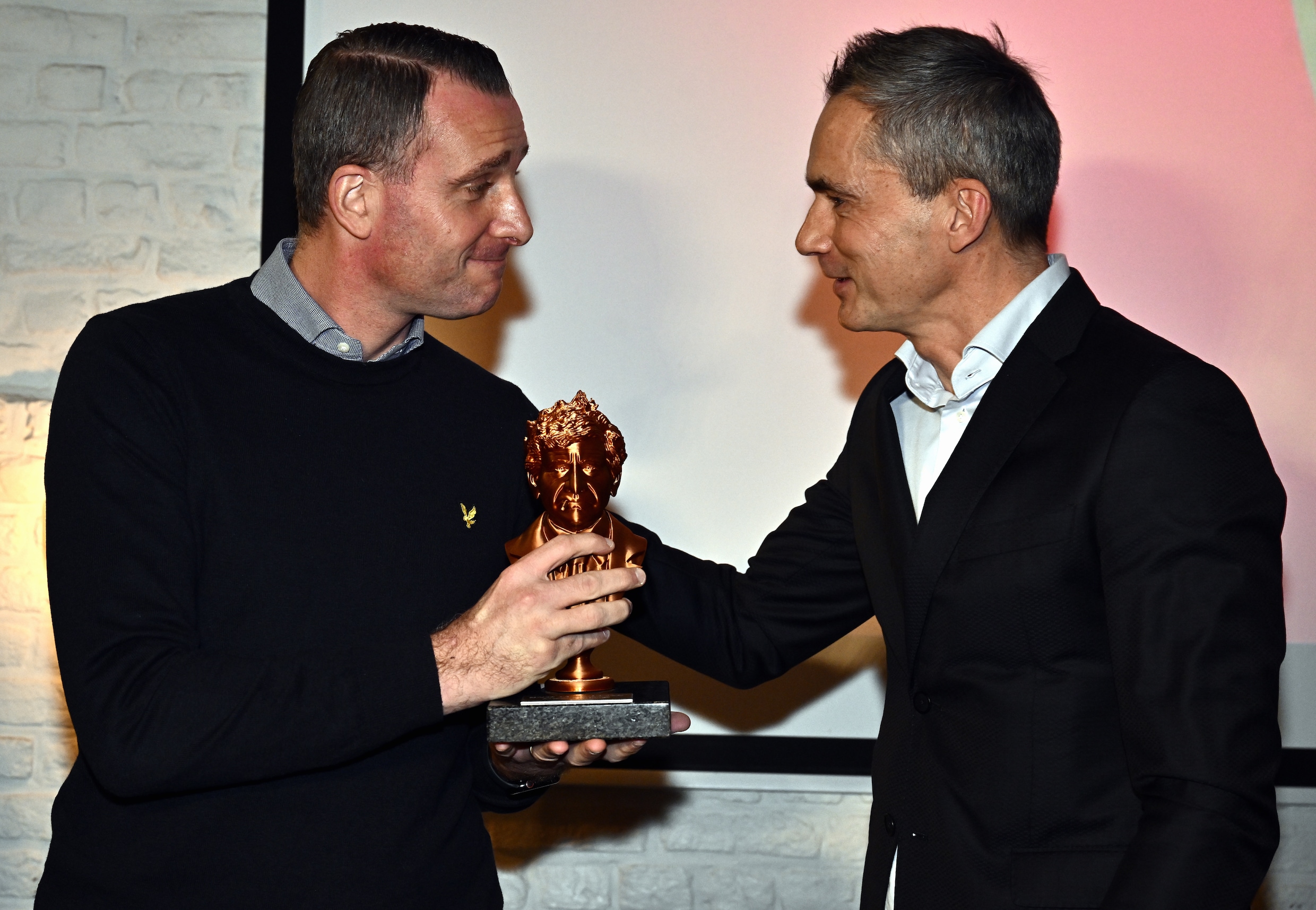 Pro League schermt met miljardenbedrijf CVC om eigen tv-kanaal te ...