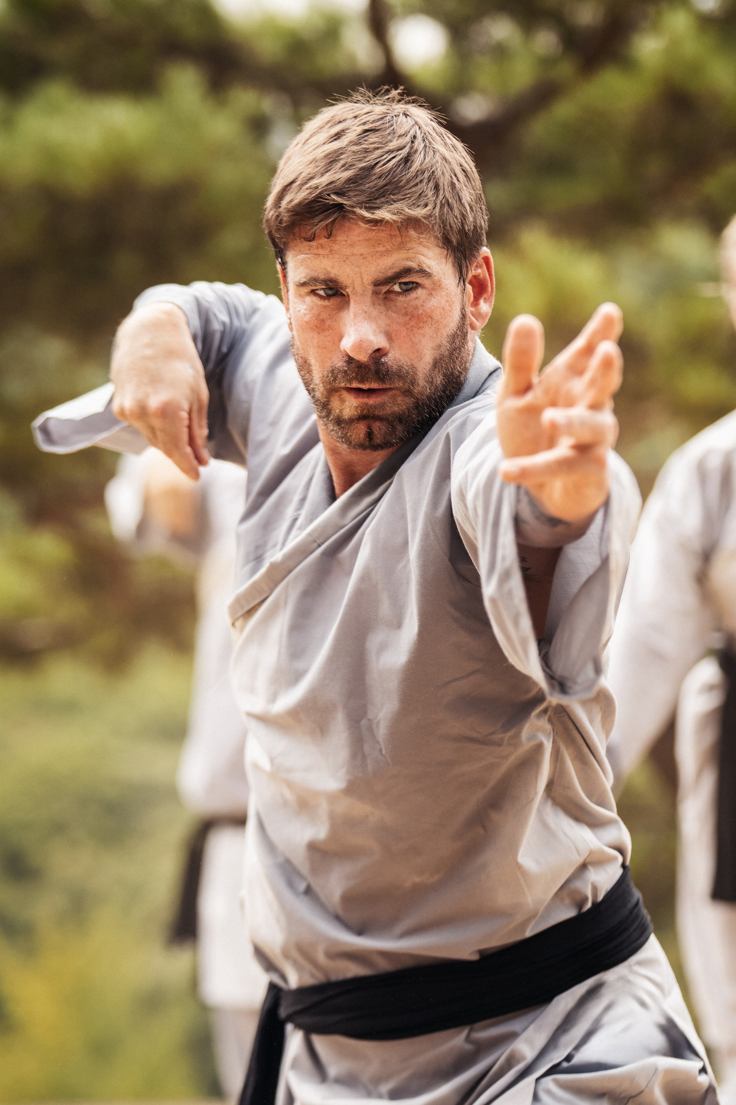 In ‘Kung fu helden’ trekken BV’s naar Zuid Korea: ‘Je maakt je lichaam ...