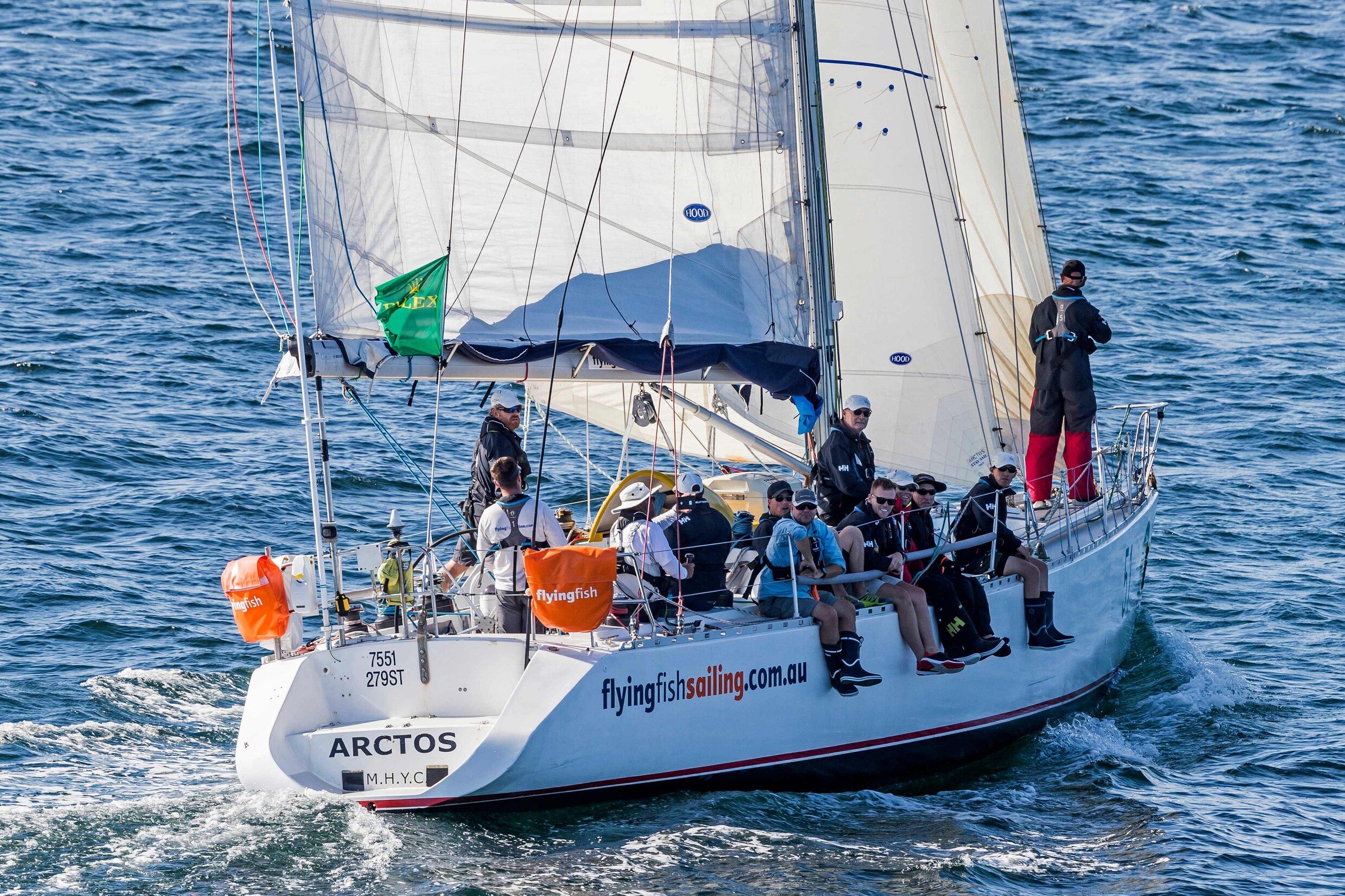 Twee doden bij loodzware zeilrace Sydney-Hobart door slecht weer | De ...