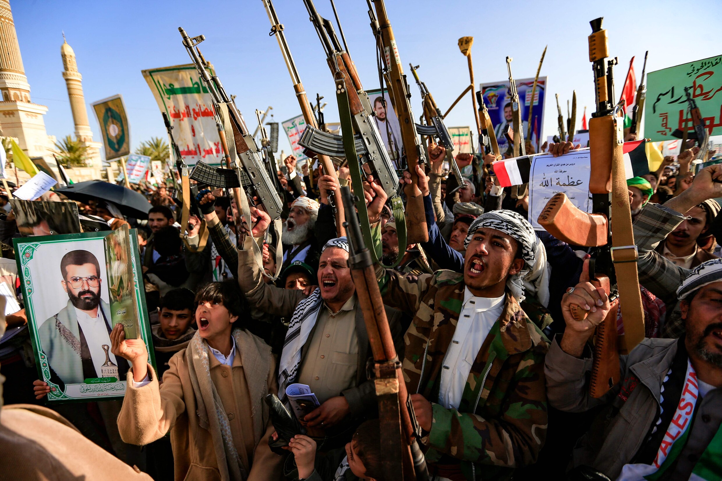 Live - Ruim 100 miljoen dollar Amerikaanse militaire steun naar Libanon ...