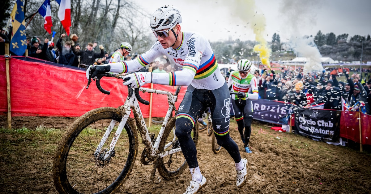 Van der Poel heeft het veldrijden bijna uitgespeeld: ‘Dat WK-record is ...