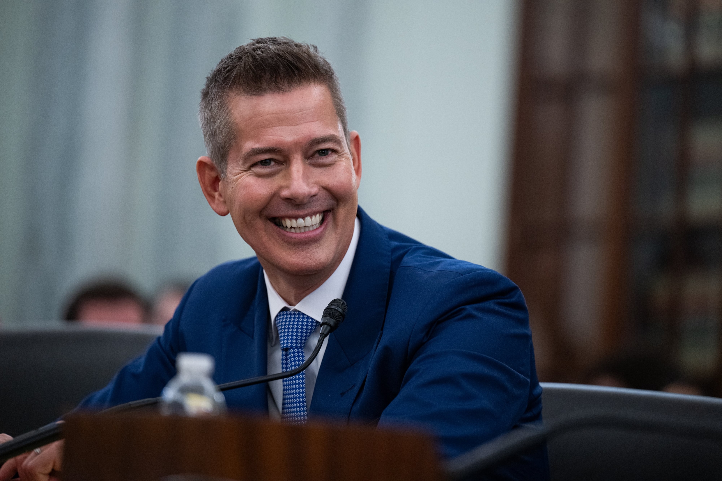 Live - Amerikaanse overheidsinstanties raden af Musks oproep te volgen ...