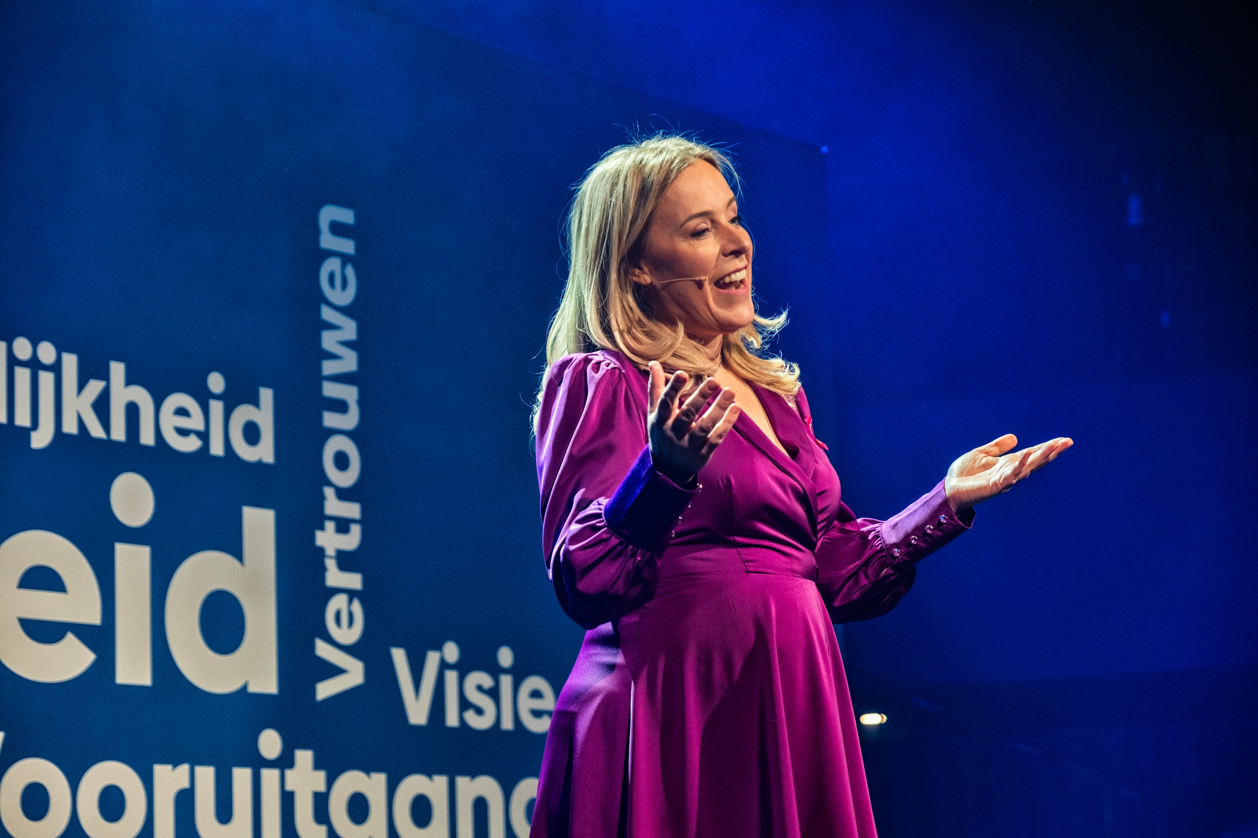 Optimisme als excuus voor ‘inhoudelijke leegte’: liberaal middenveld ...