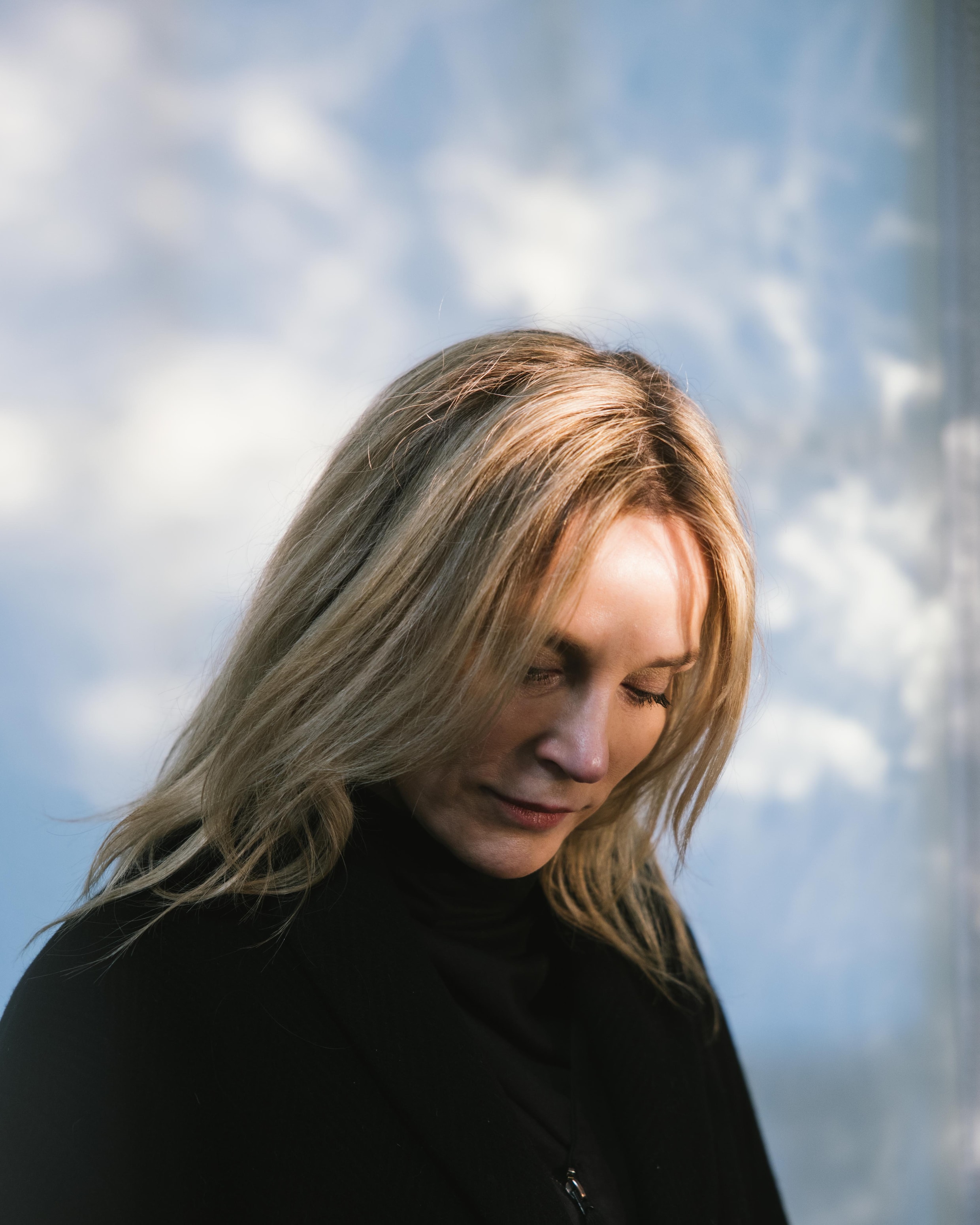 ‘Mannen worden toegejuicht als ze met een jongere vriendin thuiskomen ...