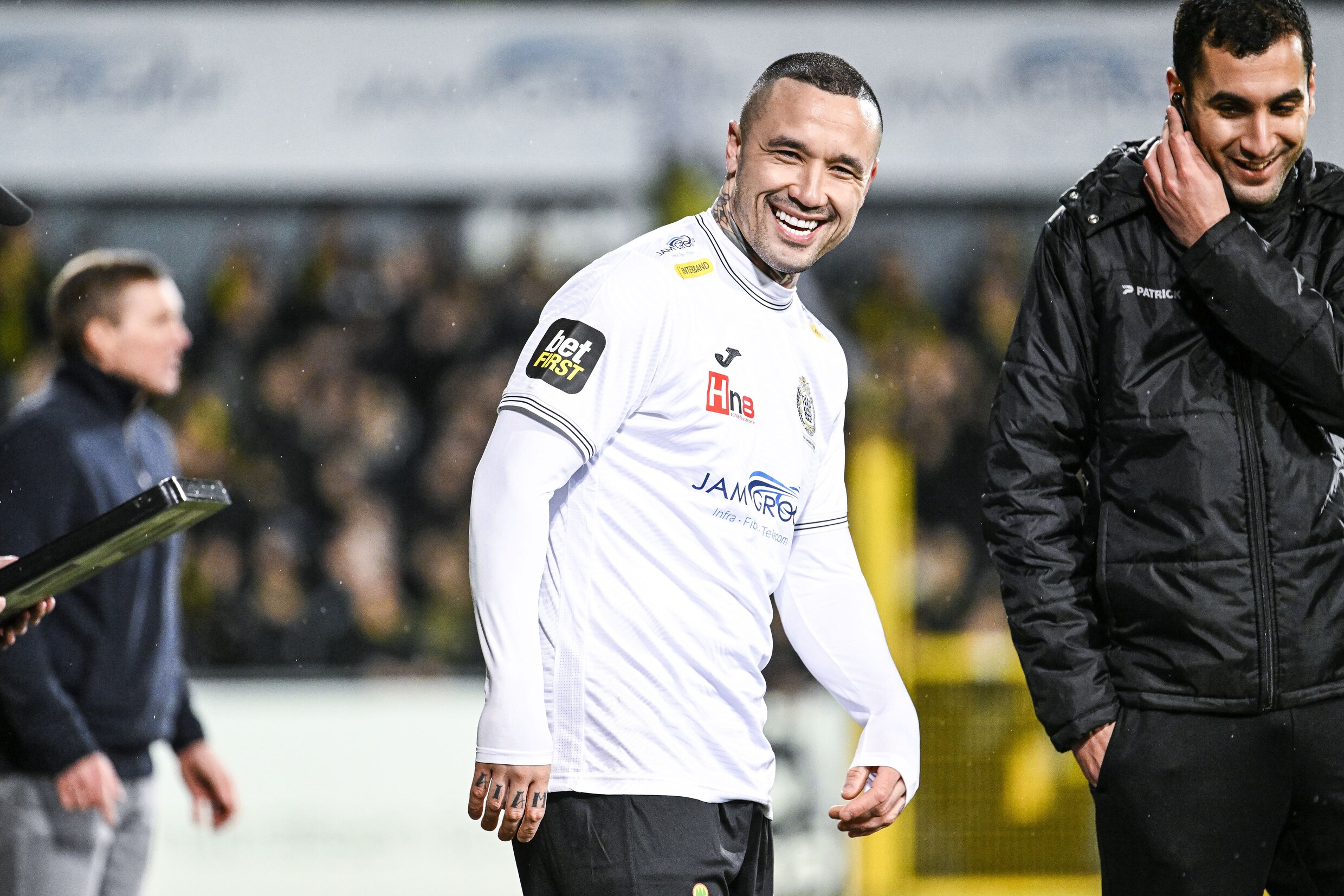Radja Nainggolan Verschijnt Morgen Voor Onderzoeksrechter En Moet