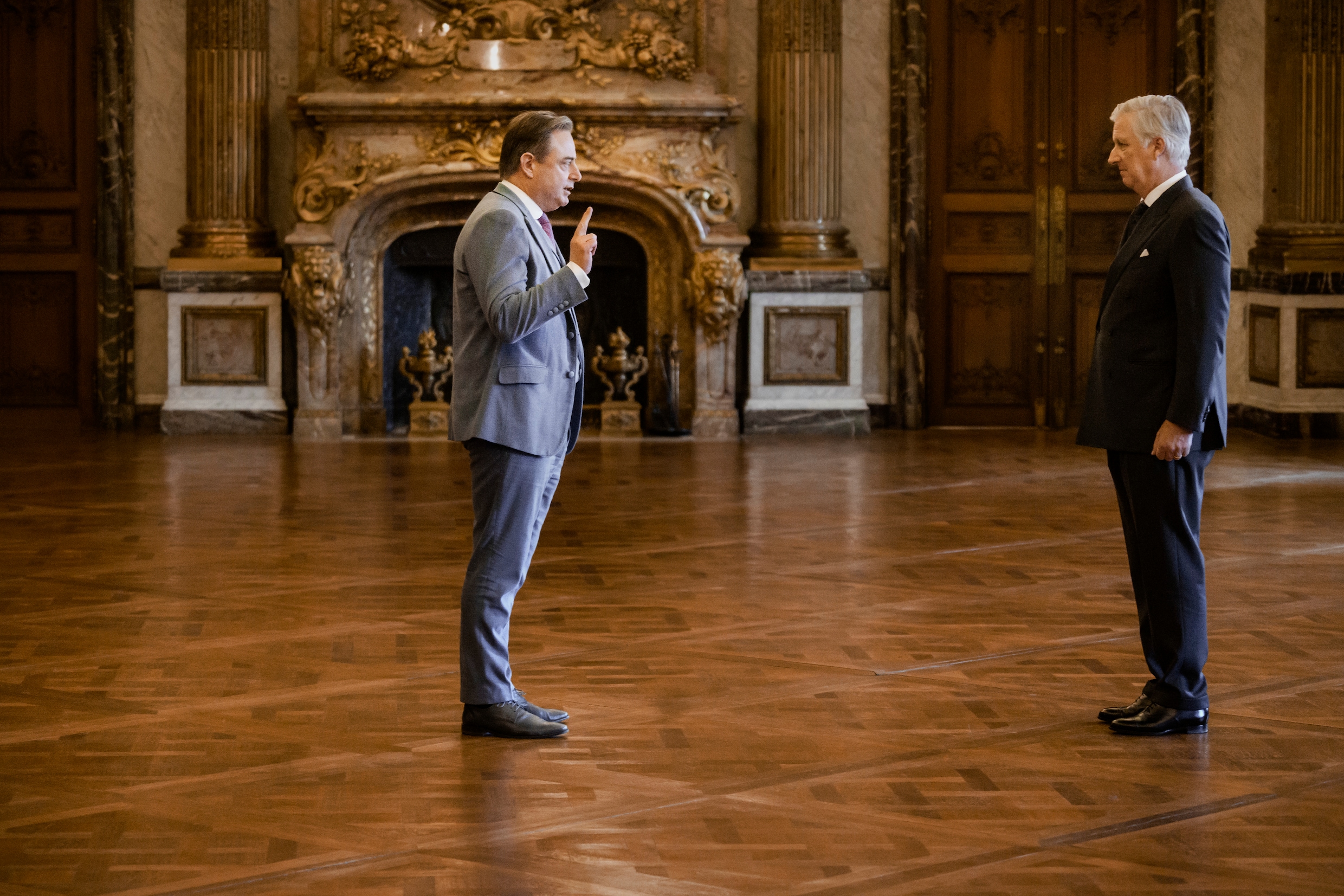 Even de kluts kwijt: De Wever en Clarinval vergeten tijdens ...