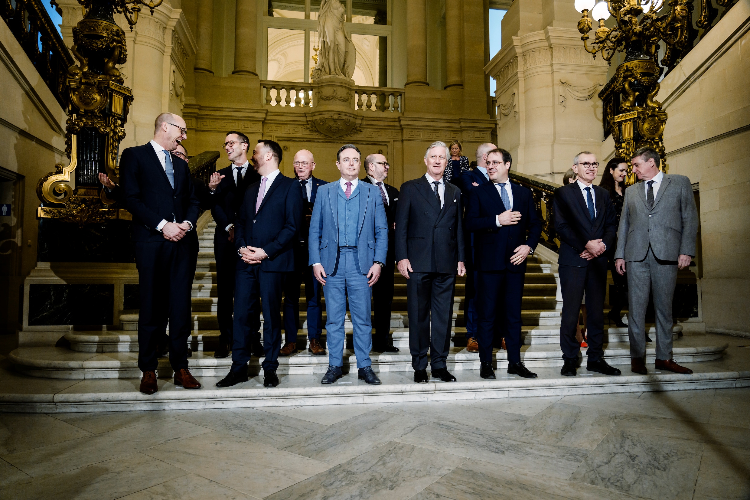 Vrouwen de toegang tot de knoppen ontzeggen is geen toeval, het is een ...