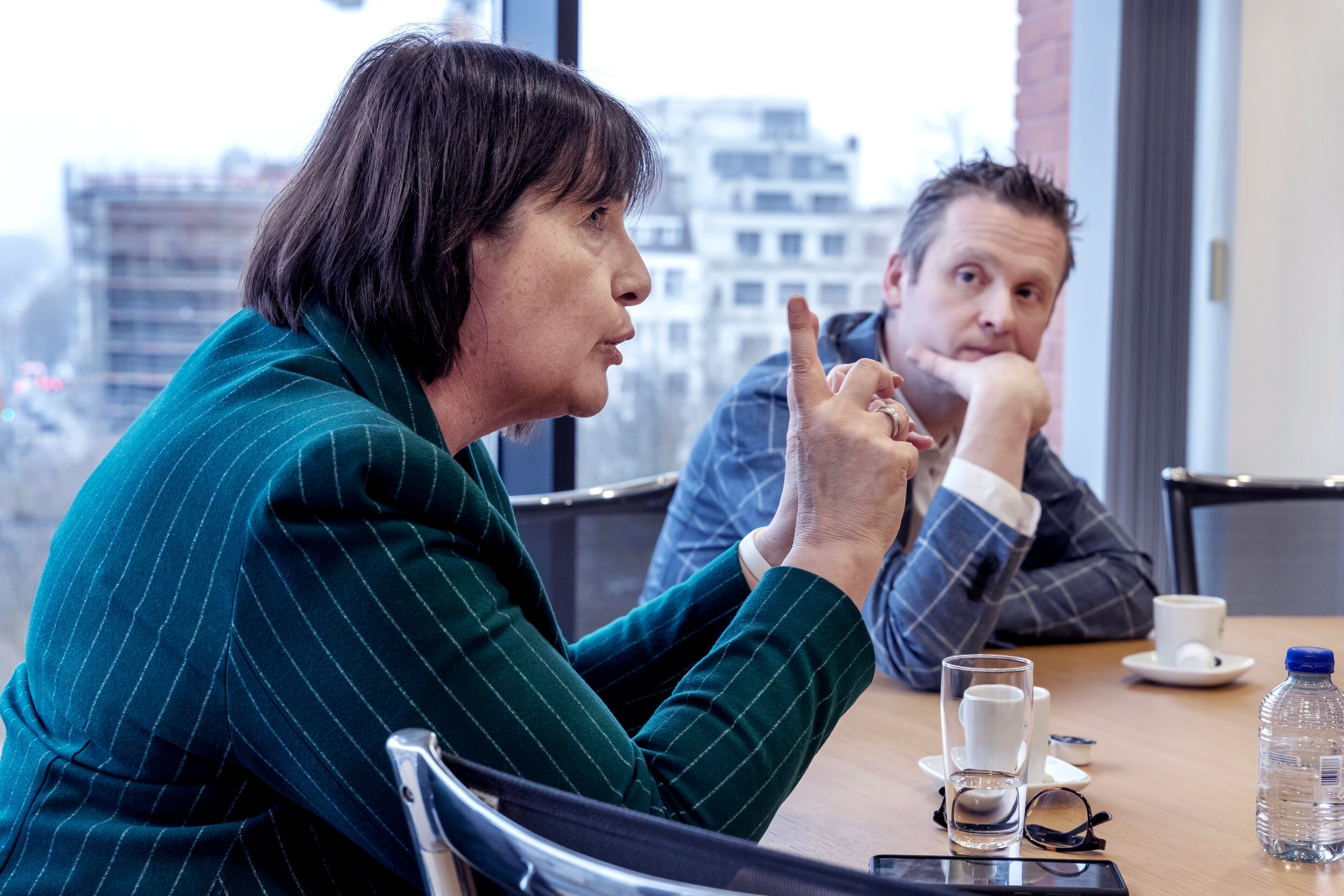 De drie vakbondsleiders samen: ‘Er komt een sneeuwbal van ...